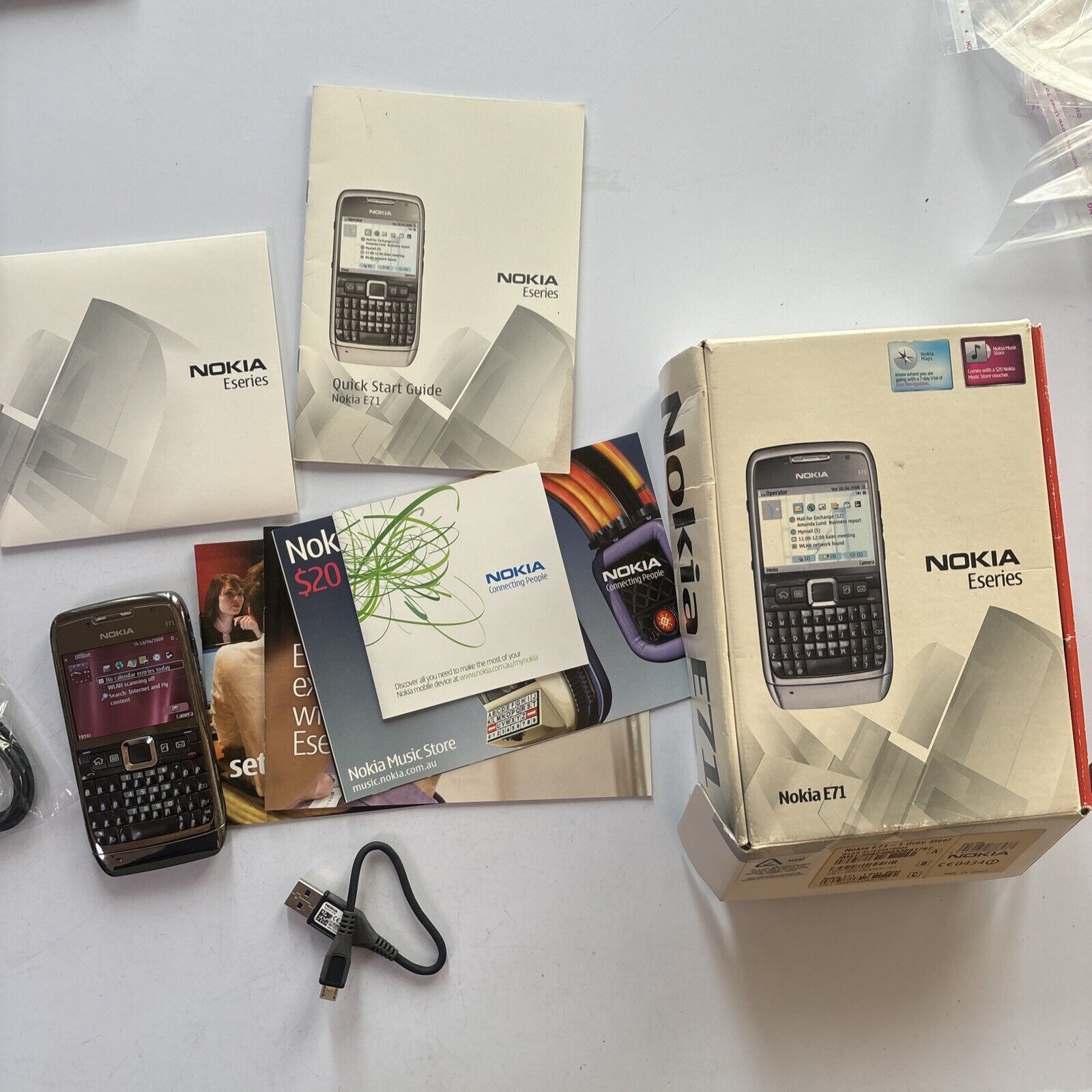 Nokia E71 - Grey - Silver 3G Mobile Phone – Retro Unit