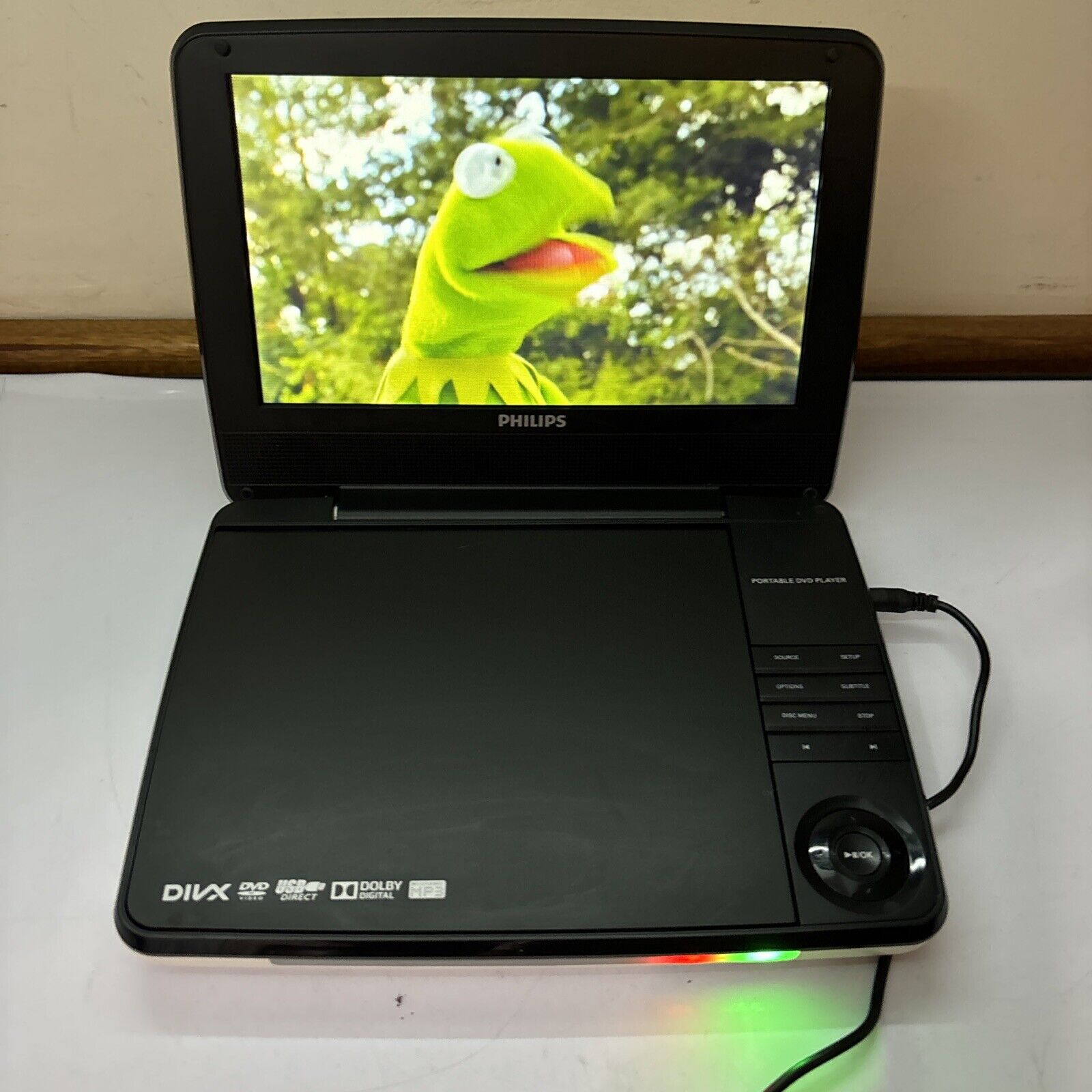 Philips Portable 9" DVD Player Divx PD9030/79 Region 4 – Retro Unit