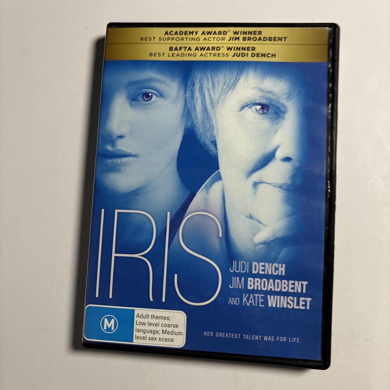 Iris (DVD, 2001) Judi Dench, Jim Broadbent, Kate Winslet Region 4 – Retro Unit