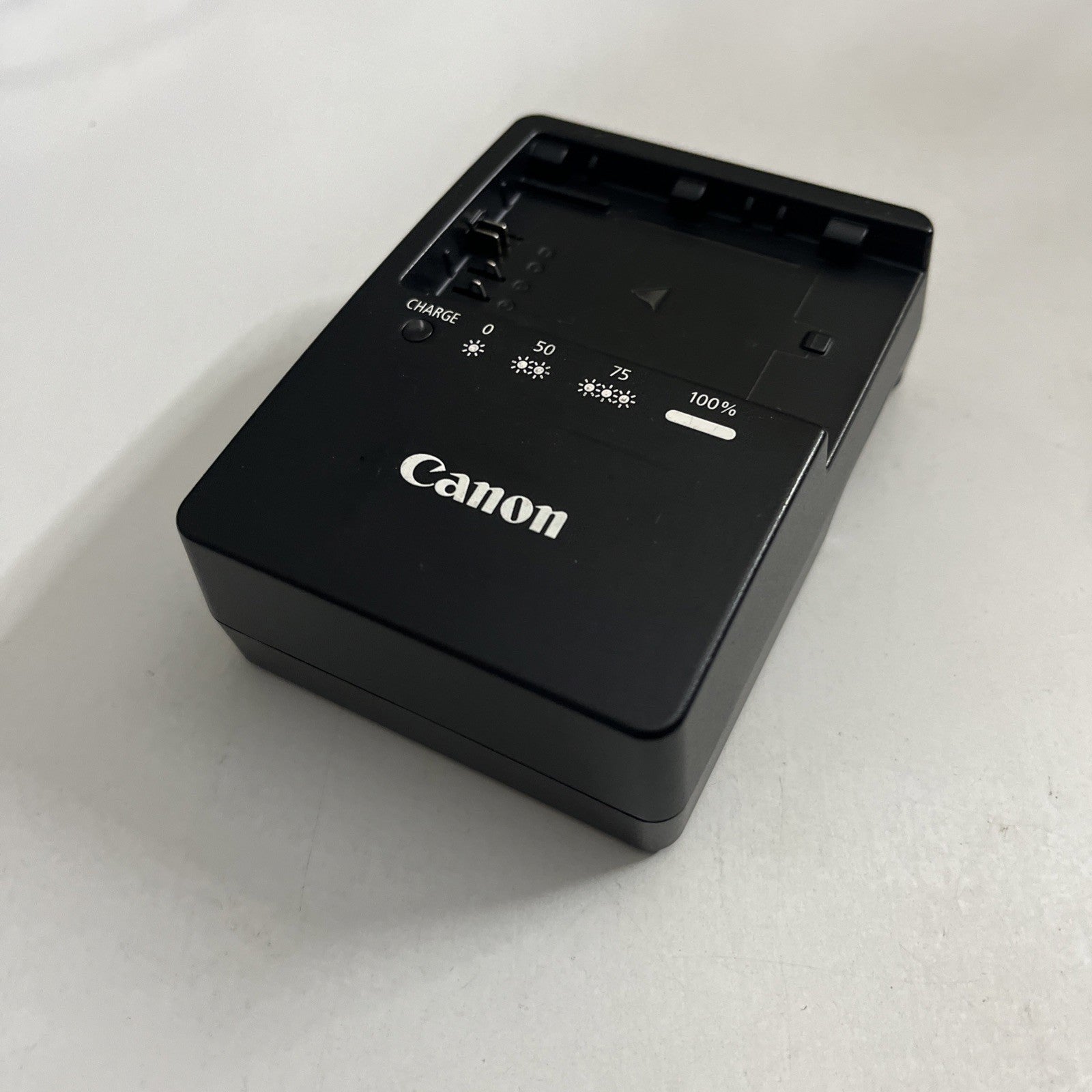 Genuine Canon LC-E6 Camera Charger For Battery LP-E6 LP-E6N – Retro Unit