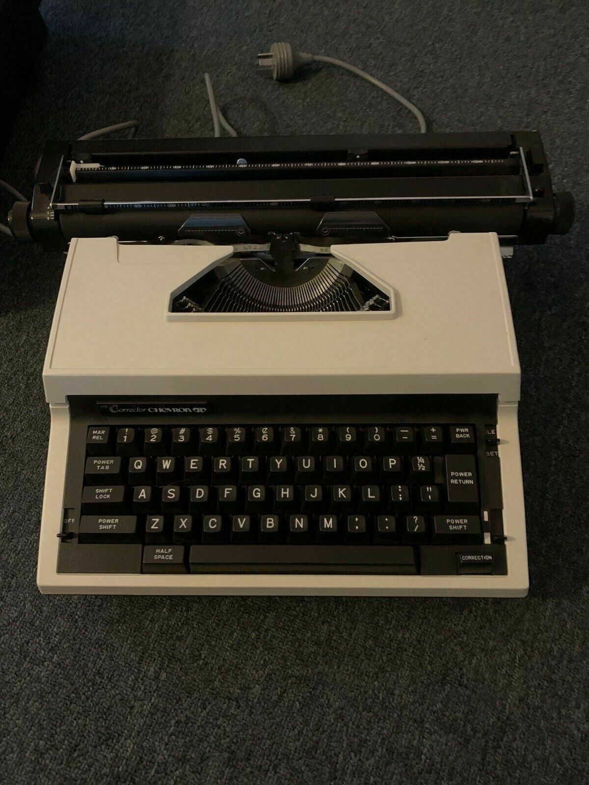 The Corrector Chevron Electric Typewriter Ruth Carrying Case **For Par ...