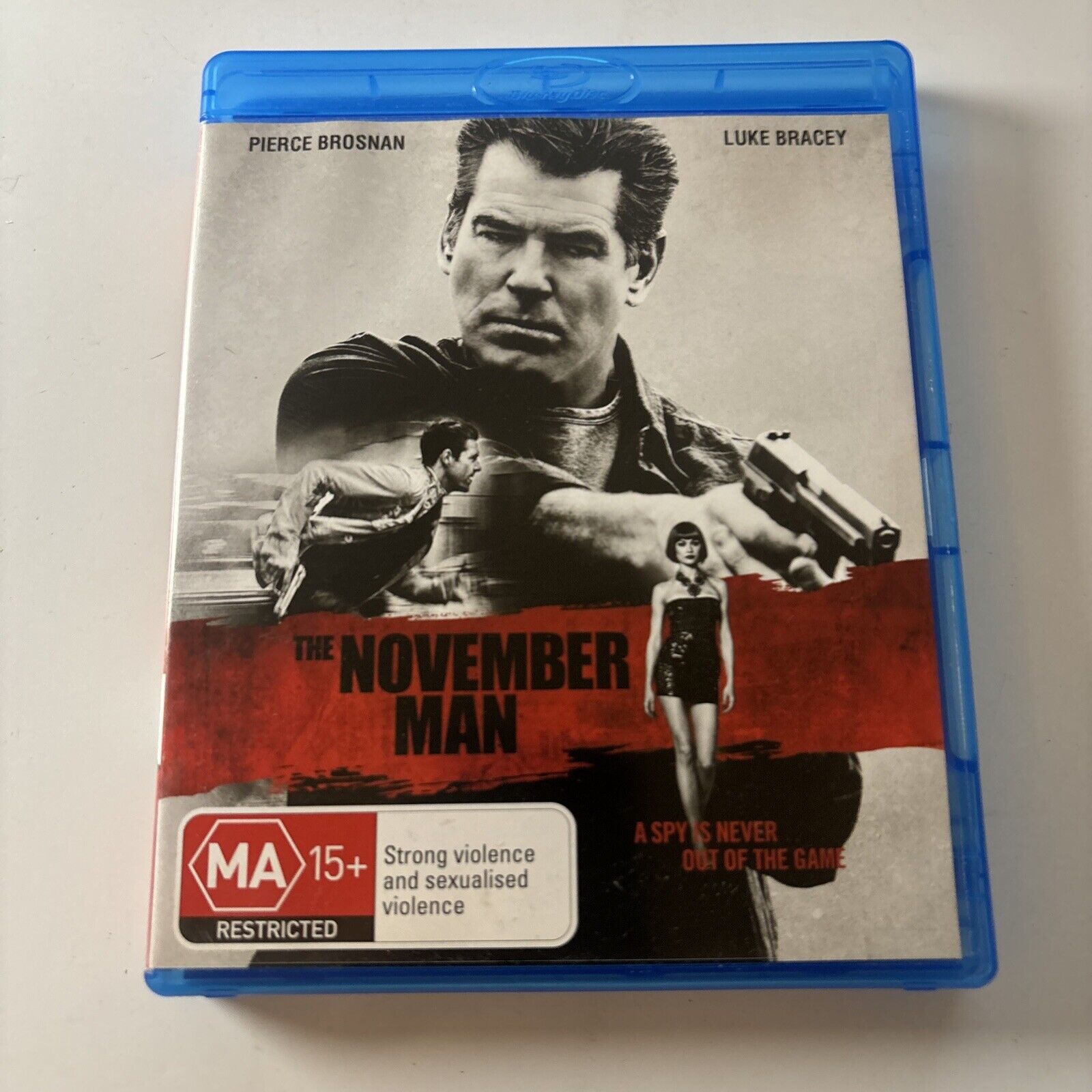 The November Man (Blu-ray, 2014) Pierce Brosnan Region B – Retro Unit