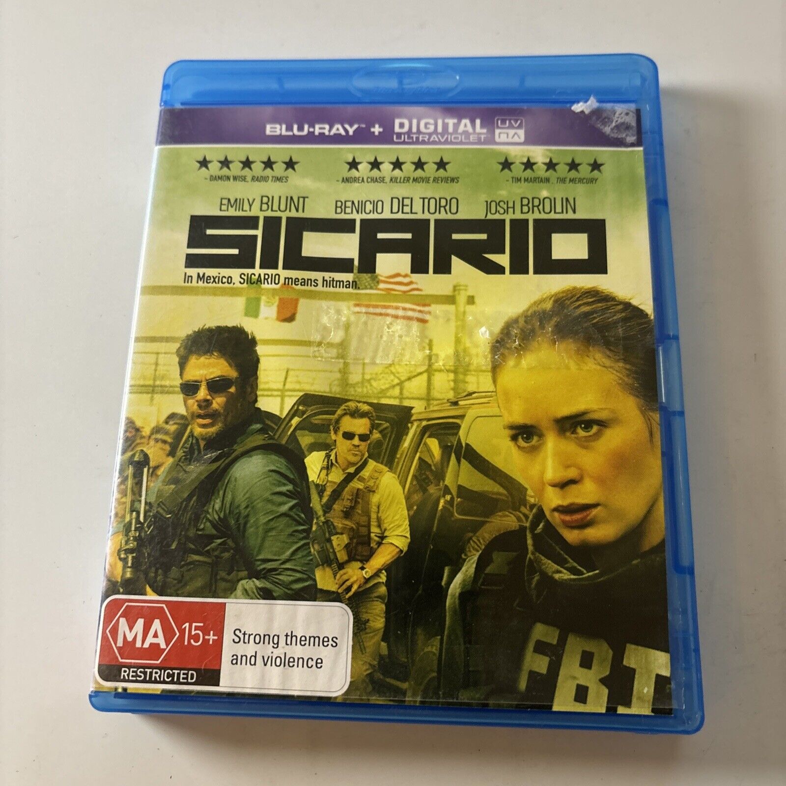 Sicario (Blu-ray, 2015) Benicio del Toro, Emily Blunt, Josh Brolin Reg ...