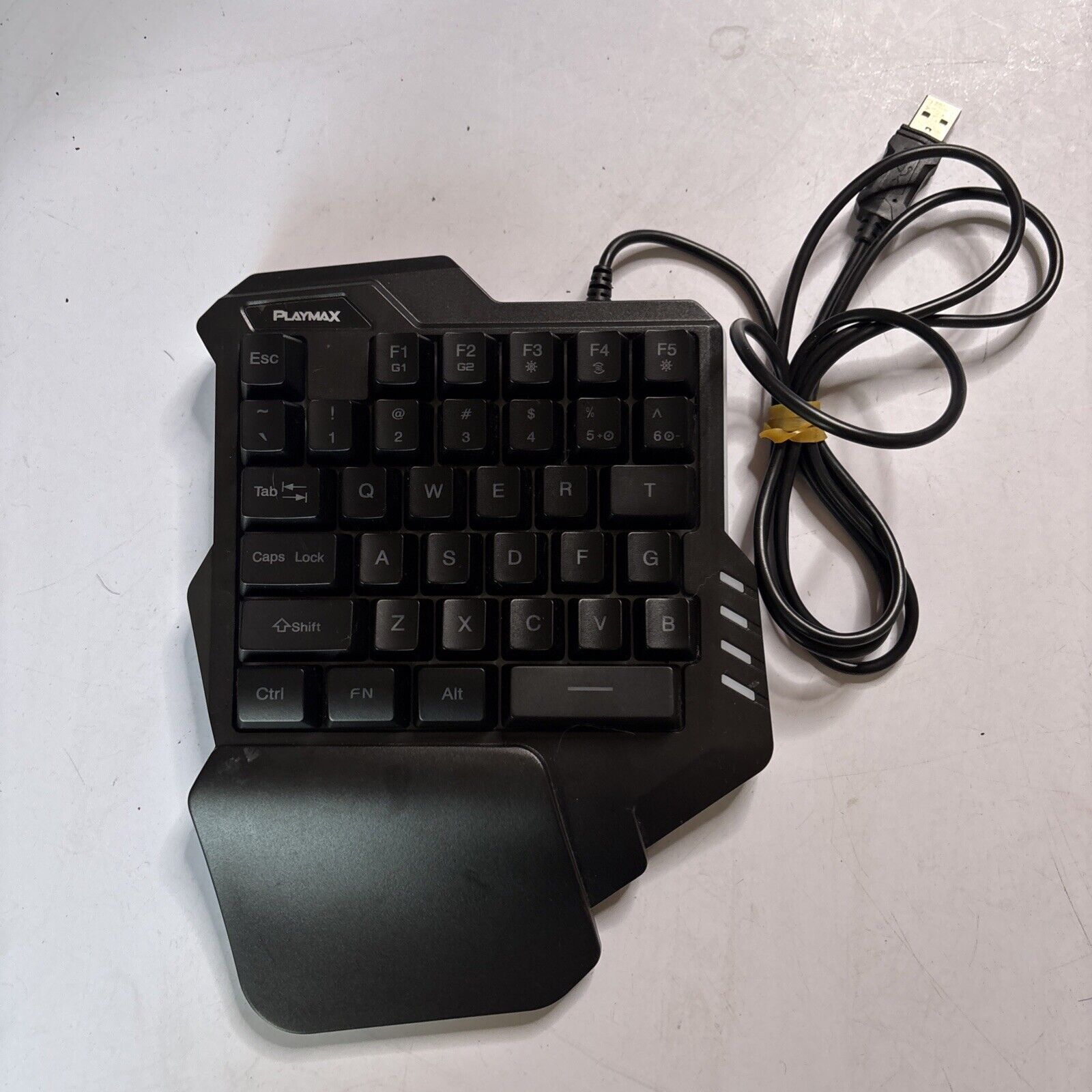 Playmax One-Handed RGB Backlit Keyboard PBLOHK USB Corded – Retro Unit
