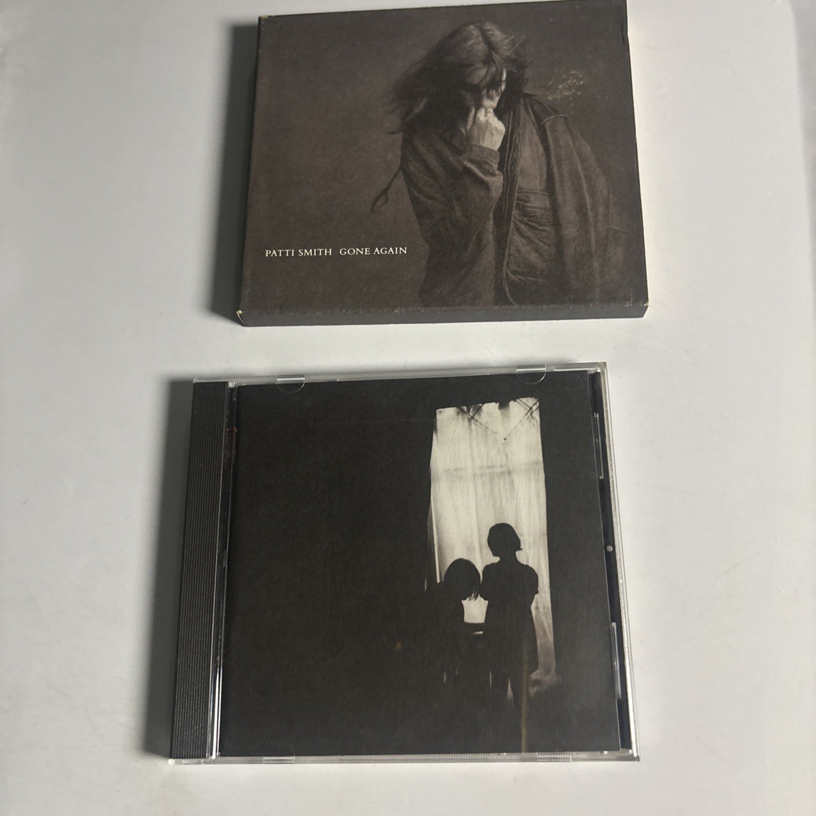 Patti Smith – Gone Again (CD, 1996) US 07822-18747-2 – Retro Unit