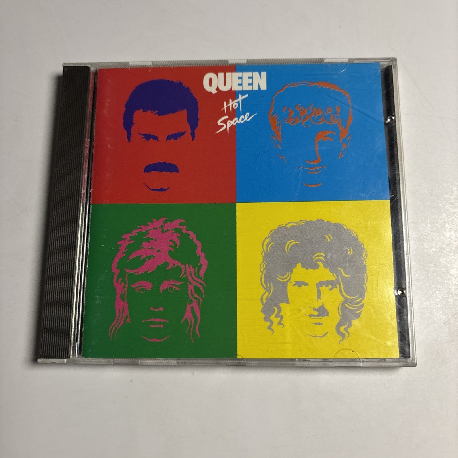 Queen – Hot Space (CD, 1986) Europe CDP 7 46215 2 – Retro Unit
