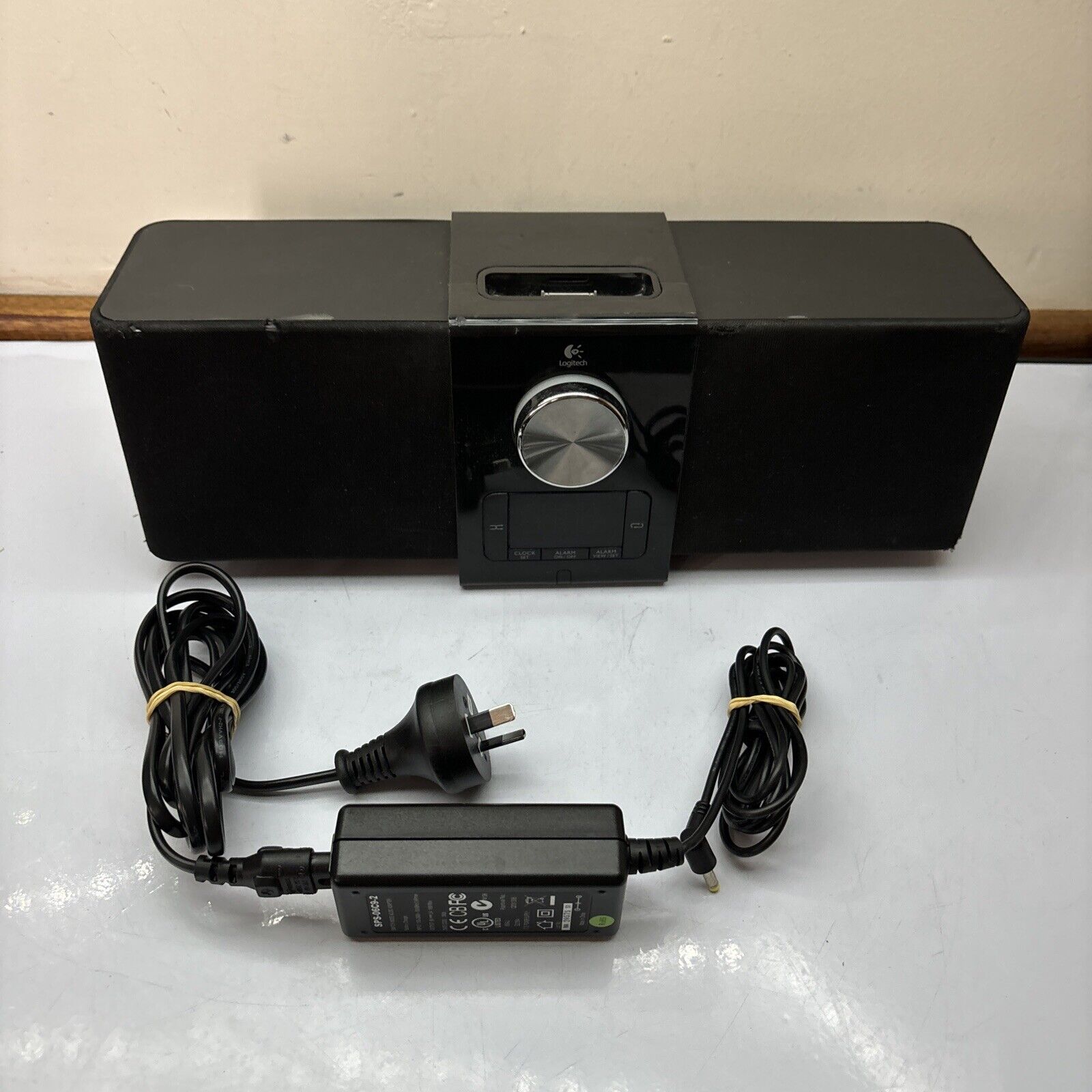 Logitech Pure-Fi Express Plus Speaker 30-Pin iPod iPhone Dock S-00067 ...