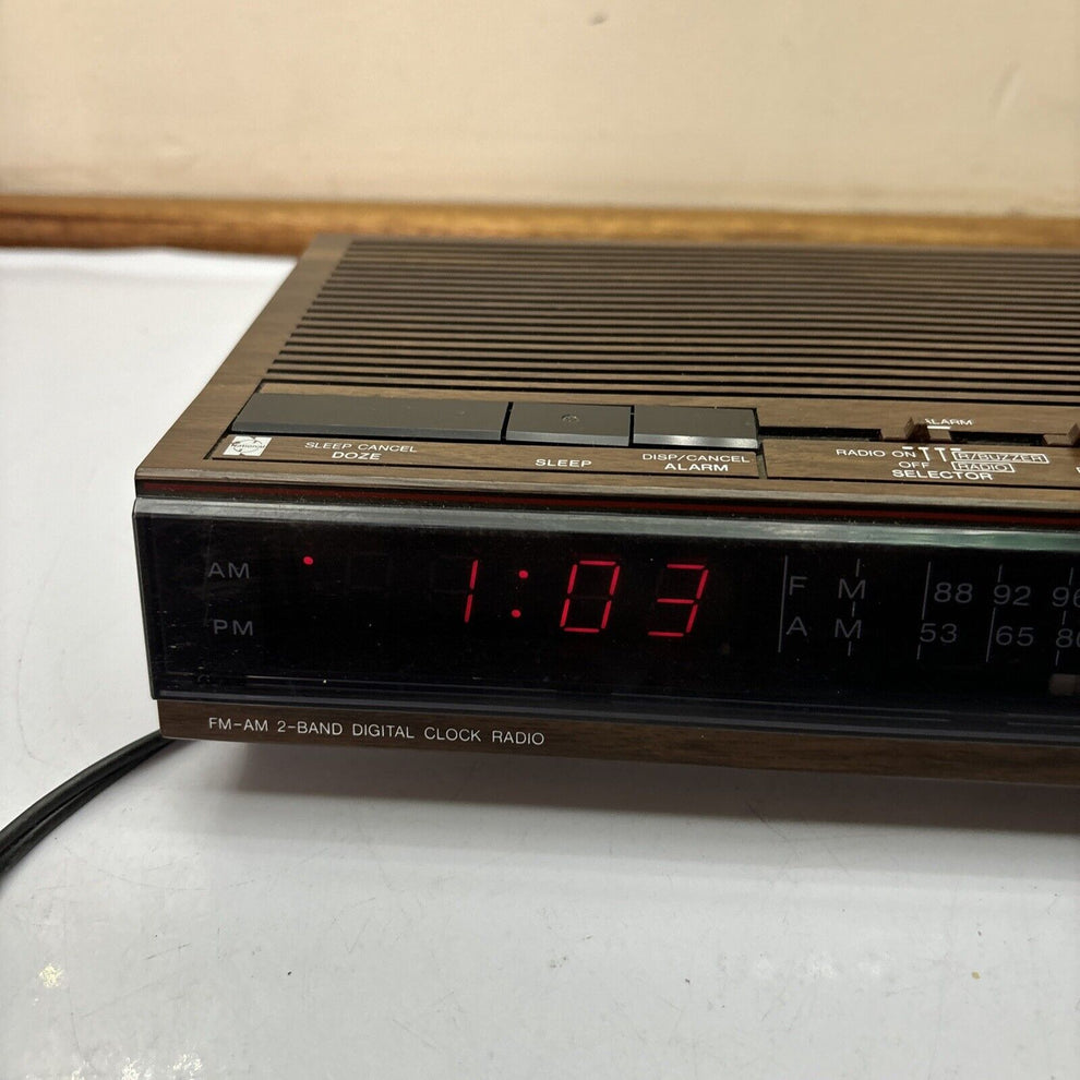 Vintage National RC-6060 Alarm Digital Clock AM/FM Radio – Retro Unit