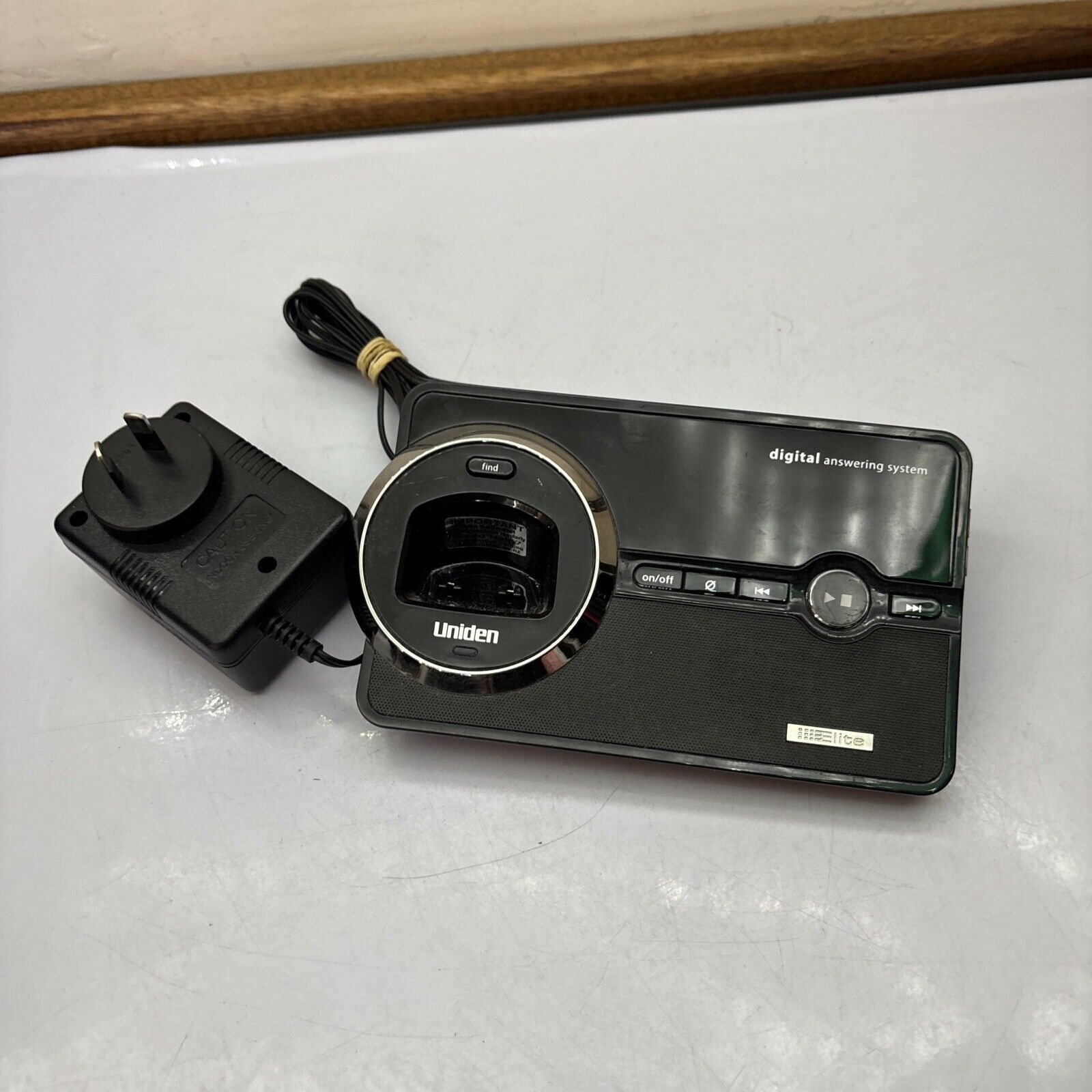 Uniden Elite9035+1 Charging Base & Adapter Answering Machine *No Hands ...
