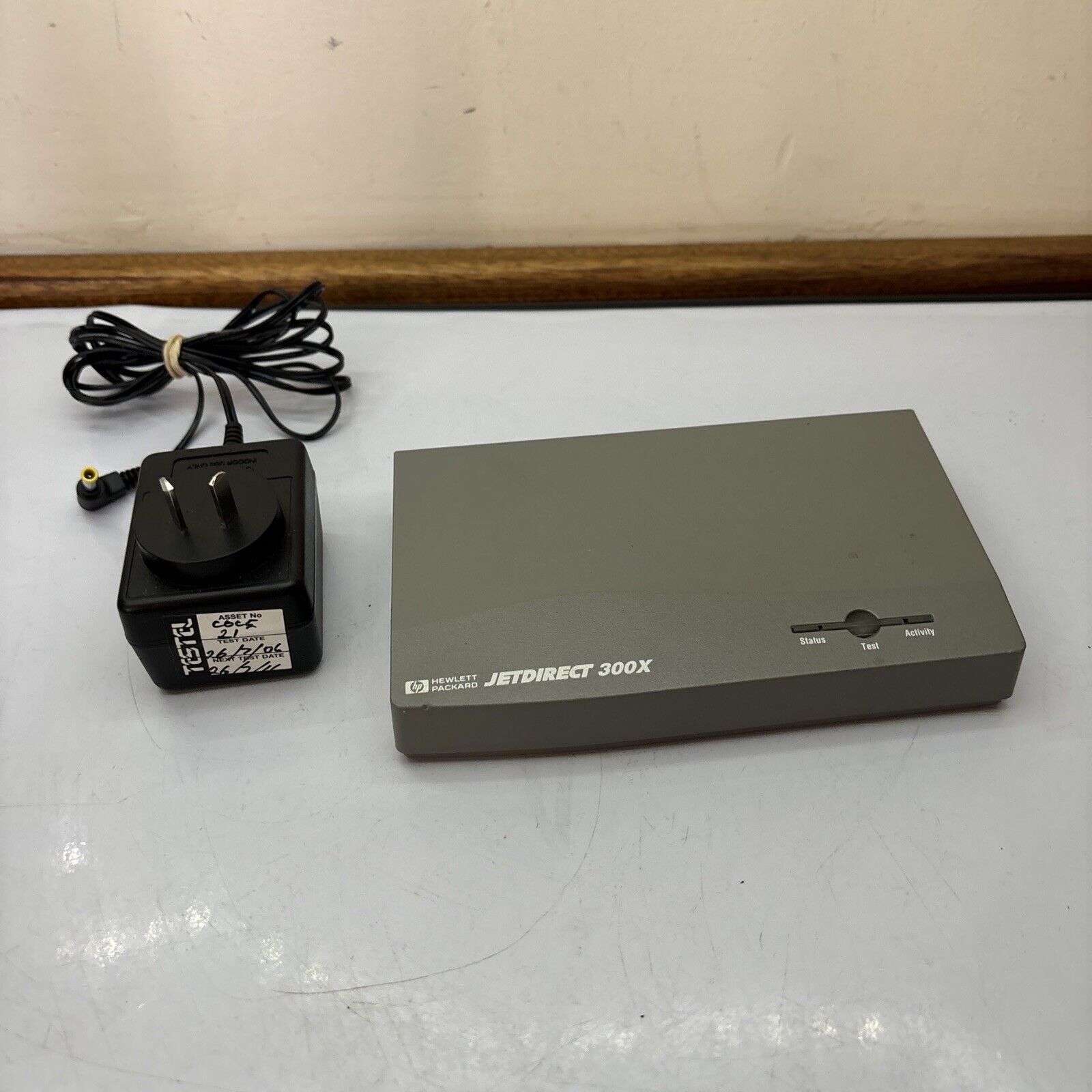 HP Hewlett Packard JetDirect 300X Print Server Parallel Ethernet Port ...