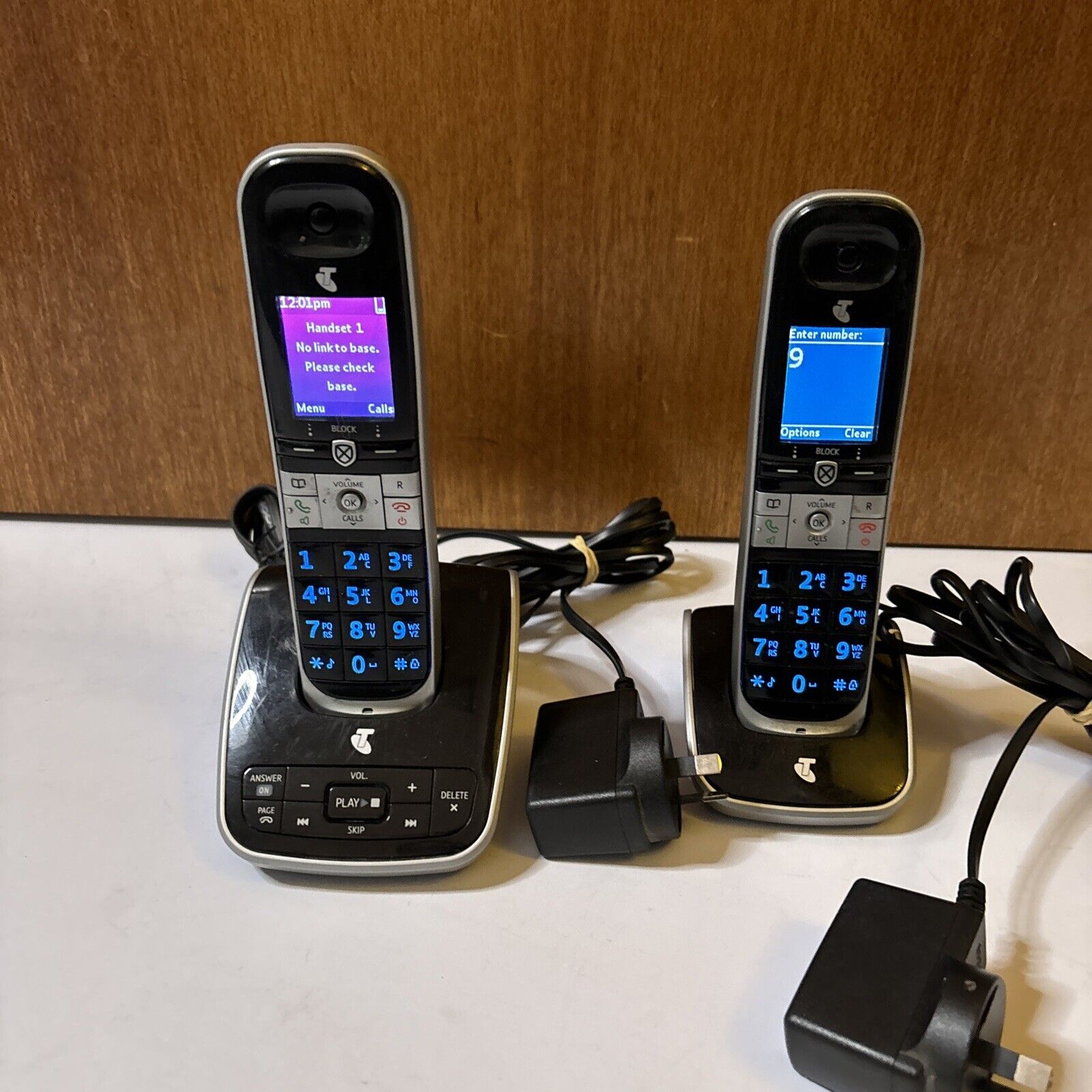 Telstra Call Guardian 301 Digital Answering Machine 2 Handsets – Retro Unit