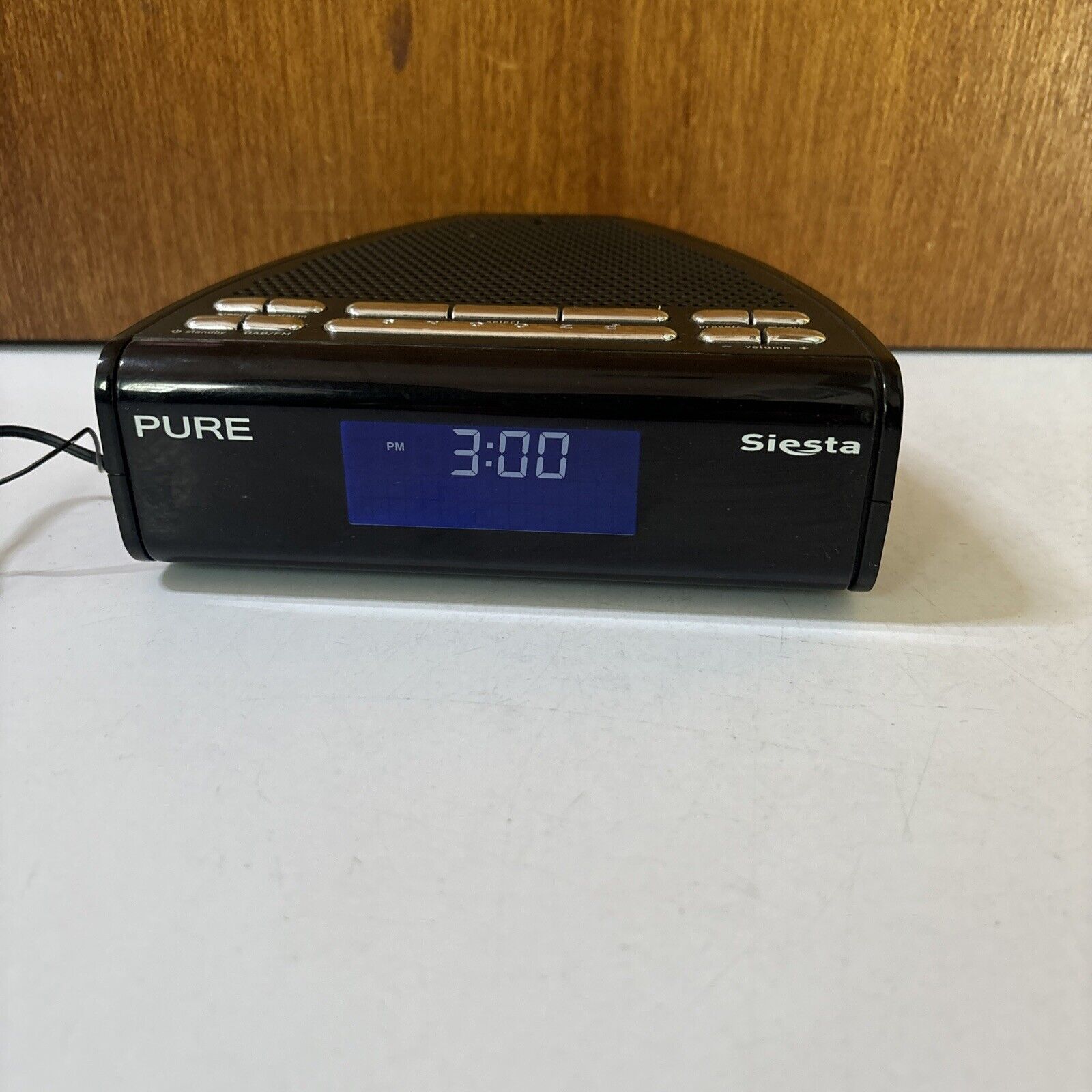 Pure Siesta DAB+ Digital FM Radio Alarm Clock – Retro Unit