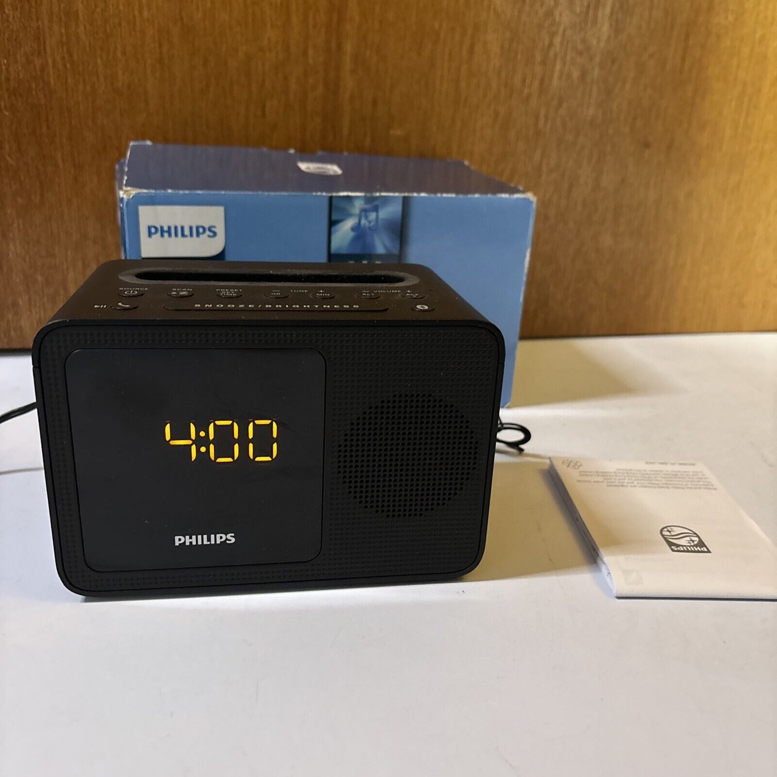 Philips Alarm Clock Bluetooth FM Radio AJT5300/79 – Retro Unit