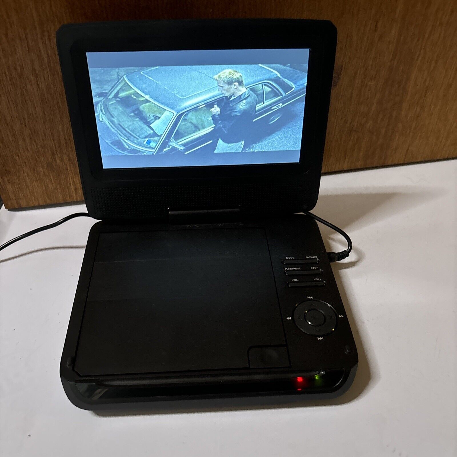 Laser 7" Portable DVD Player DVD-PT-7C Plays All Regions – Retro Unit