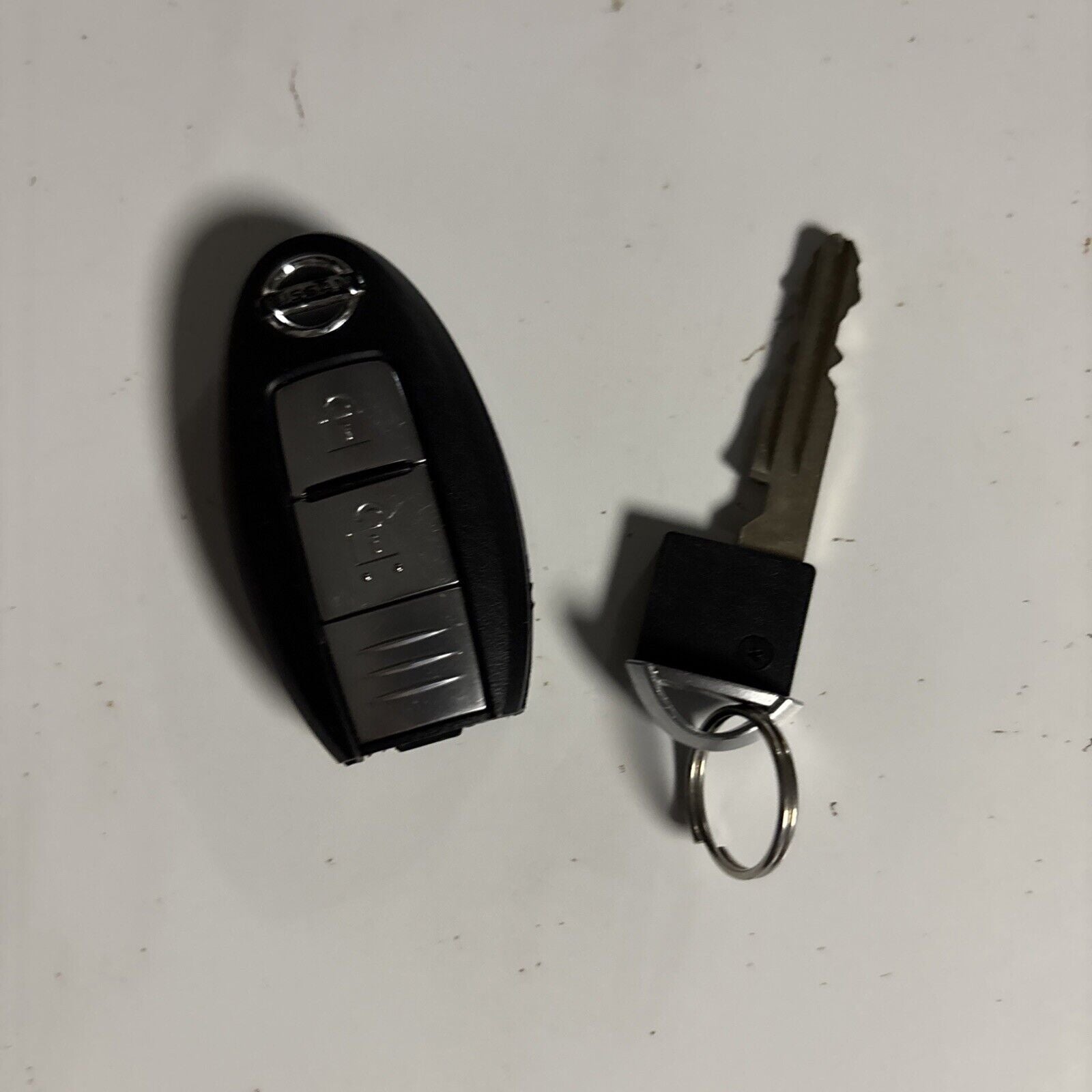 Nissan Key Fob Genuine Smart Key D572 510vb25 – Retro Unit