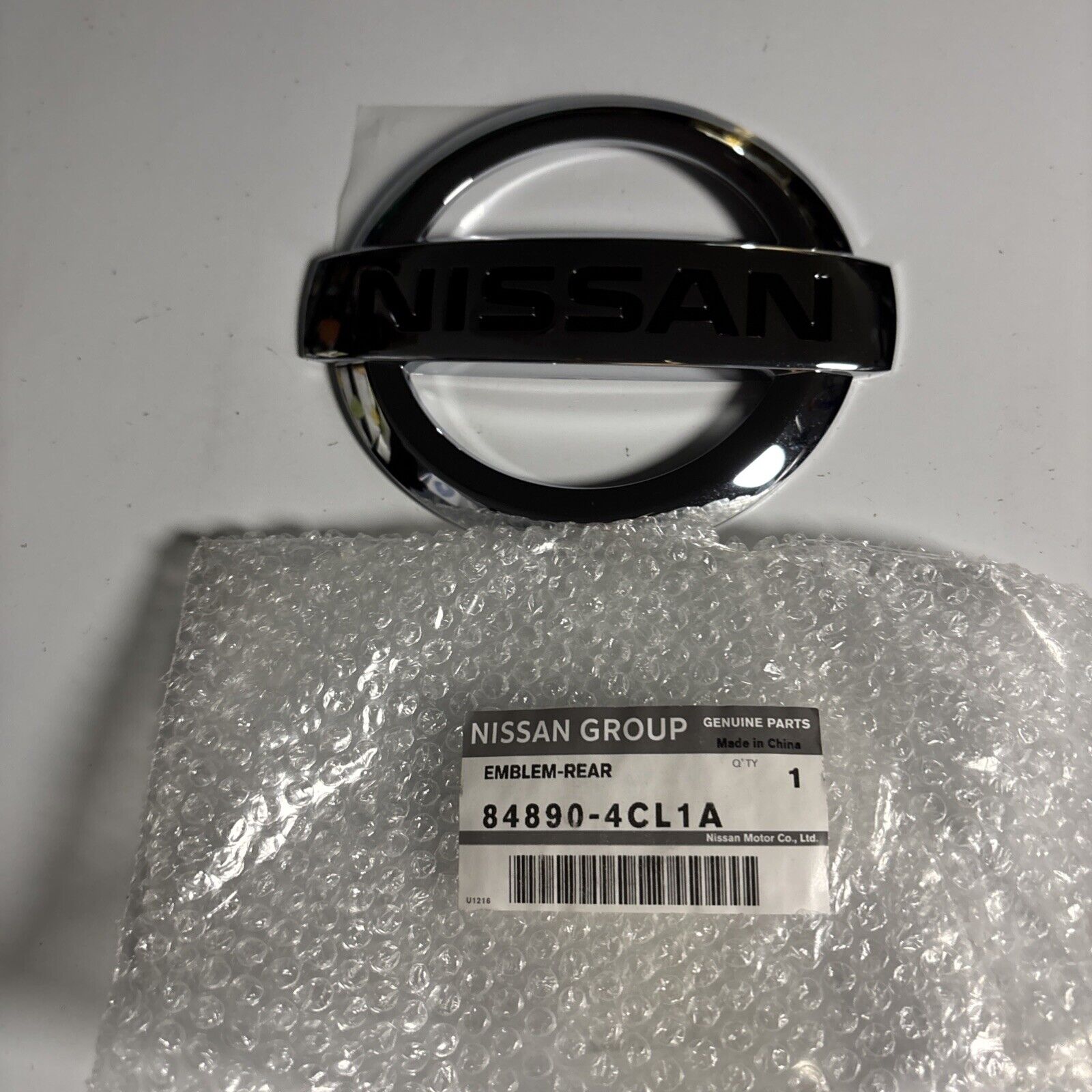 Nissan Emblem Rear 84890-4C1A New – Retro Unit