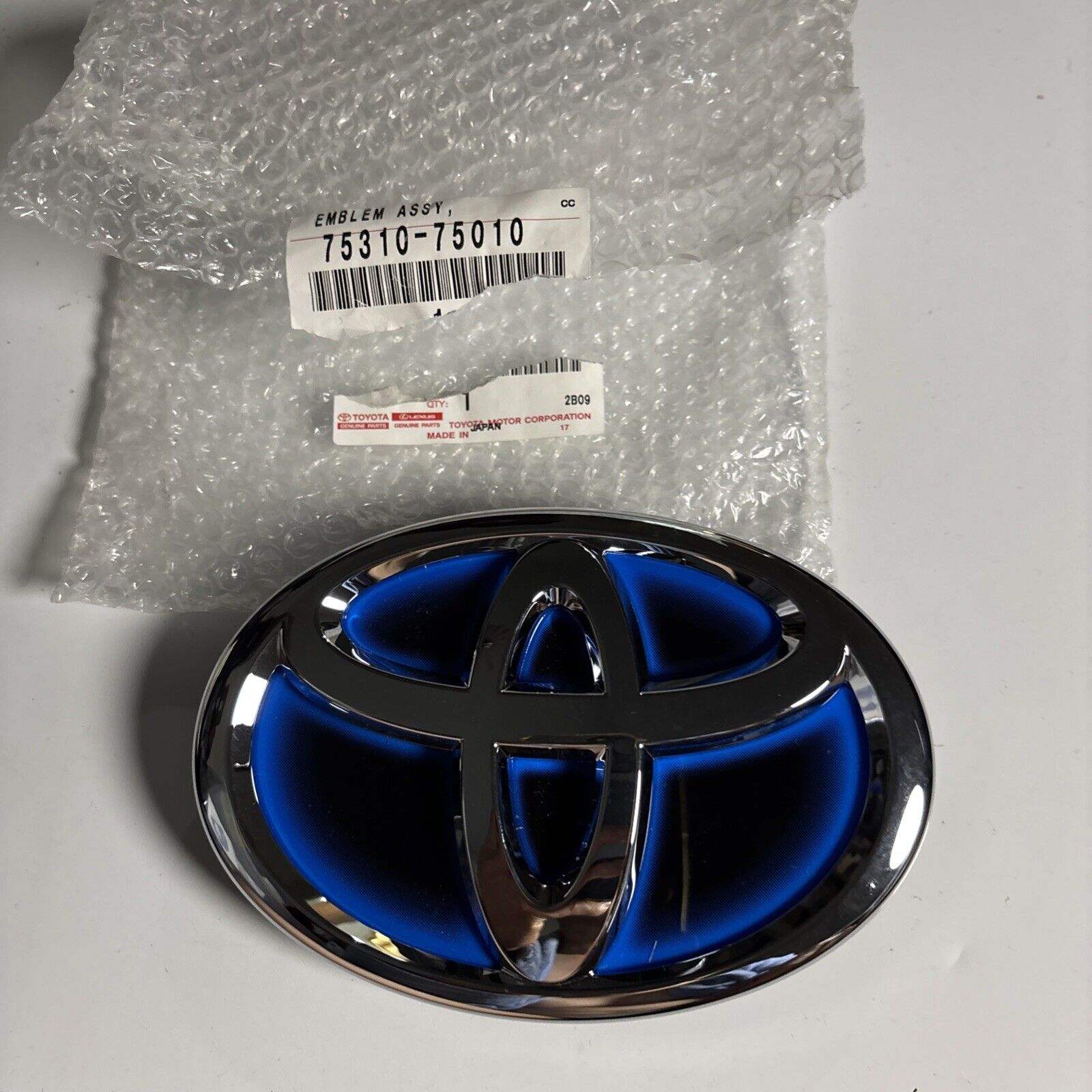 Toyota Emblem Assy 75310-75310 – Retro Unit