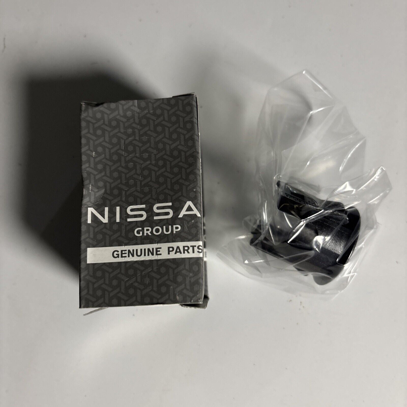 Nissan Park Sensor Cover Genuine Parts 28533-5WK0A Made In Germany ...