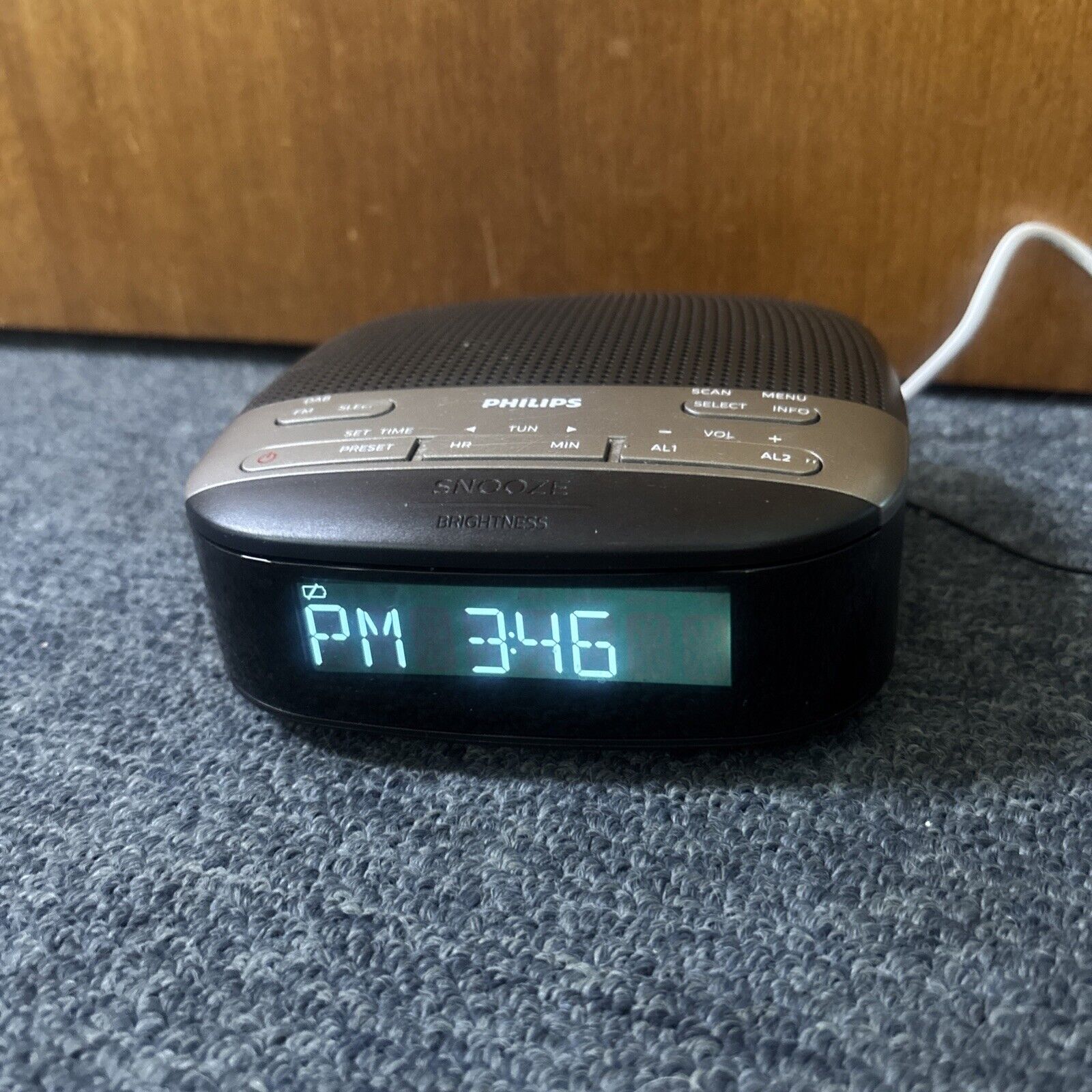 Philips Alarm Clock DAB+ FM Digital Radio TAR3505/79 – Retro Unit