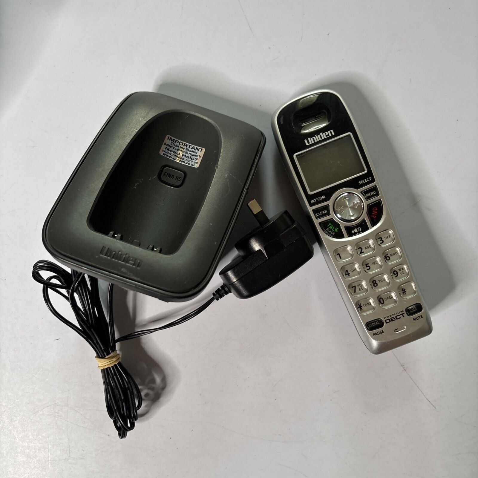 Uniden DECT2015a Handset And Charger DECT1615 *No Base Station & No Ba ...