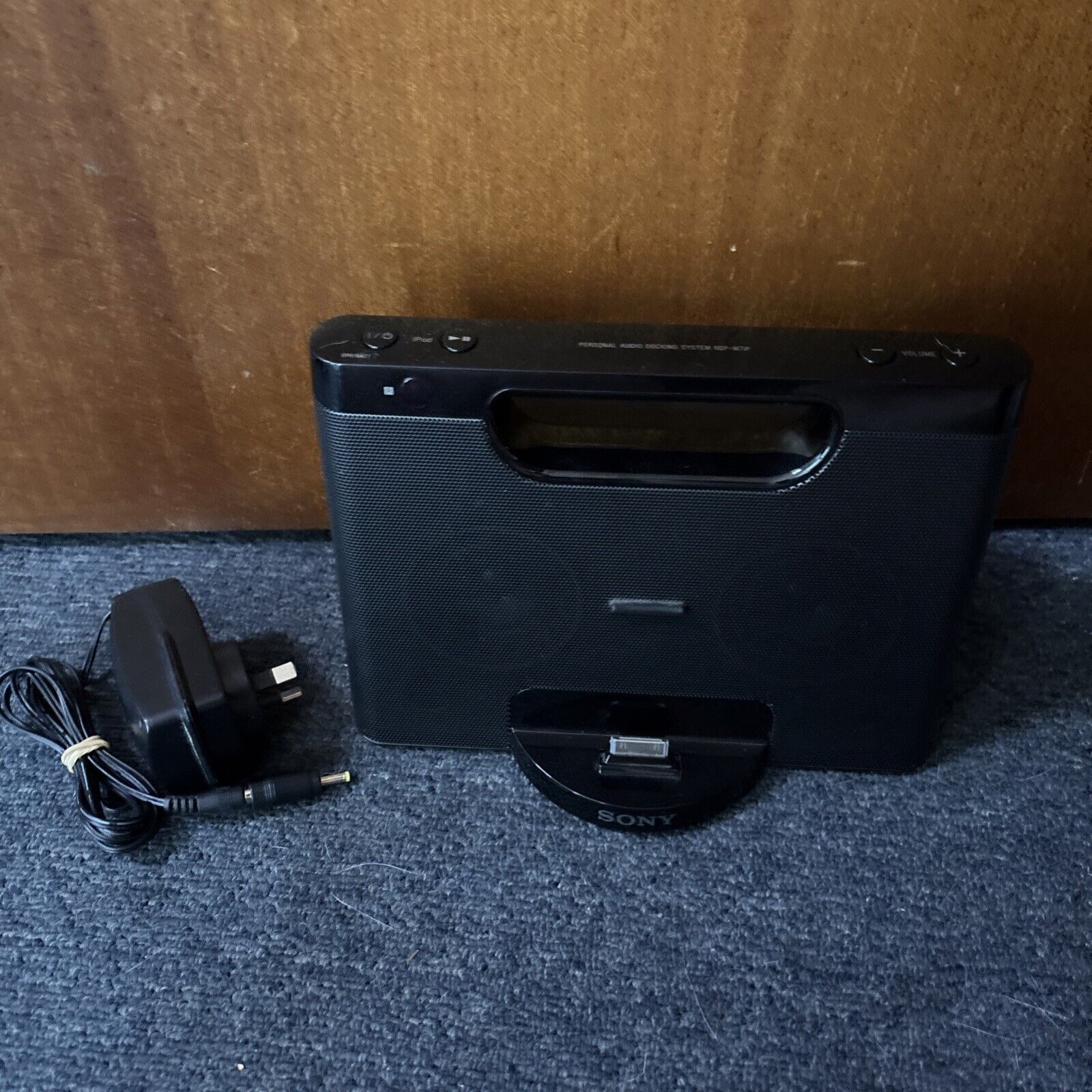 Sony Personal Audio Docking System 30-Pin iPod Dock RDP-M7iP – Retro Unit