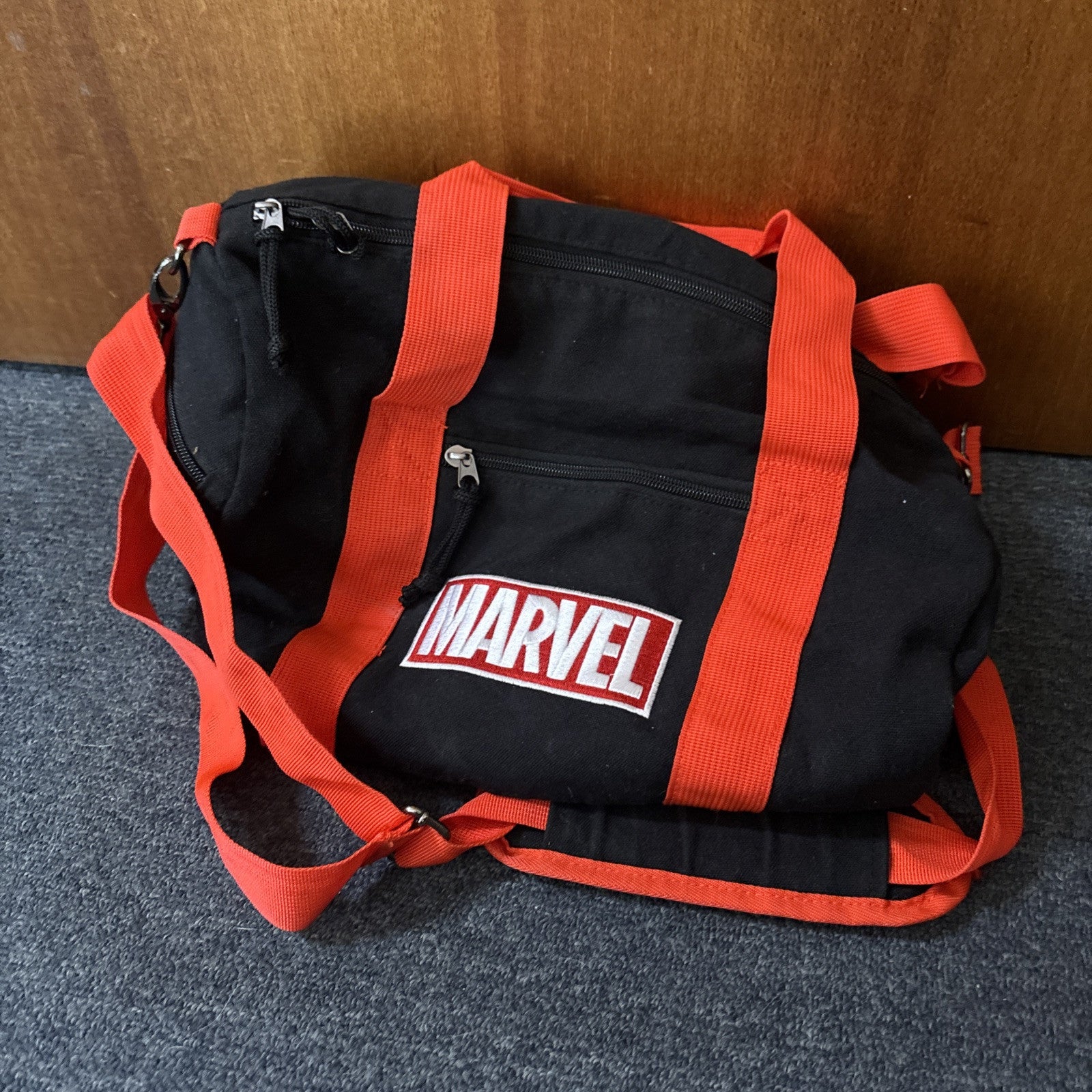 Marvel Duffel Bag MAV030A – Retro Unit
