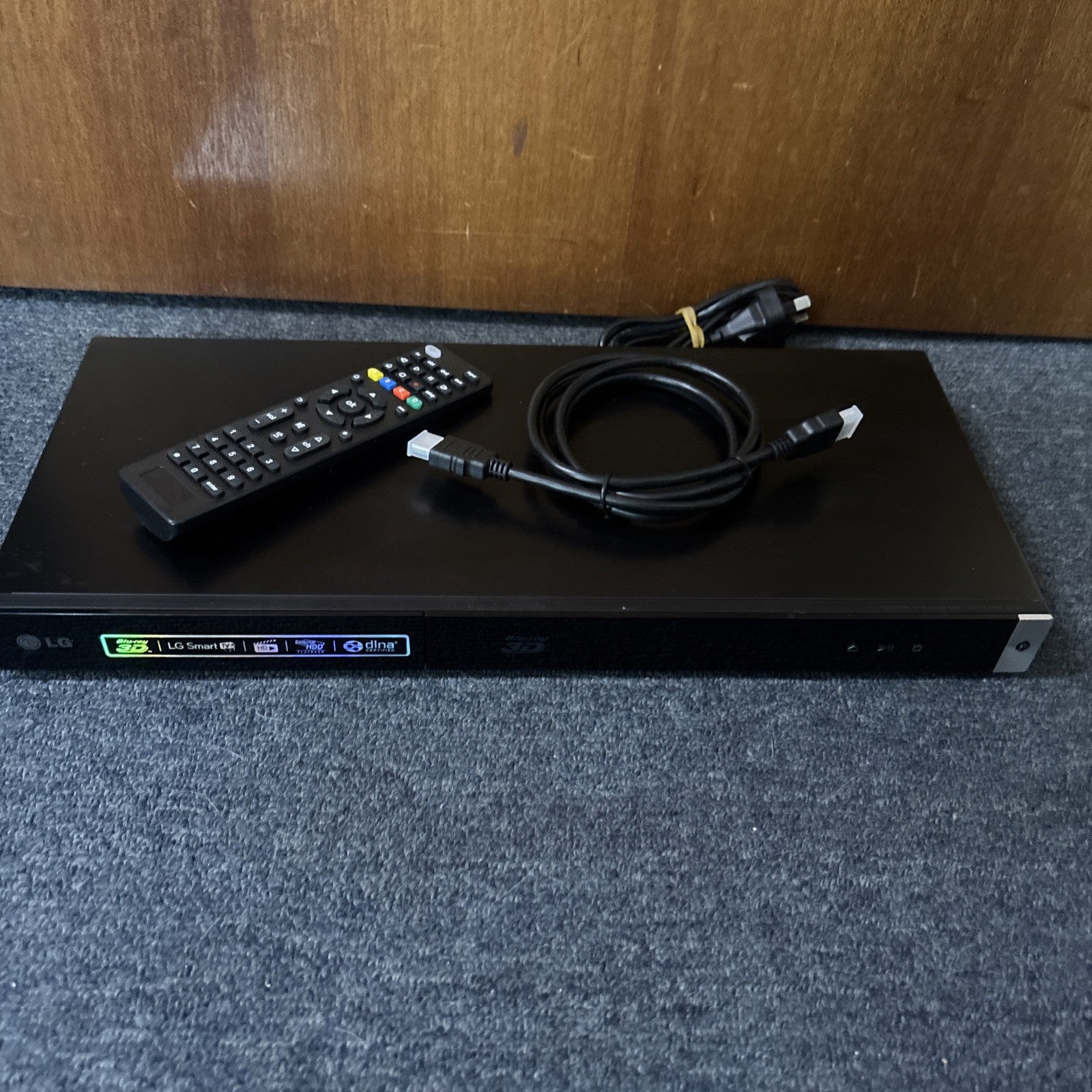 LG 3D Blu-ray Player BP420 With Remote Region B & 4 – Retro Unit