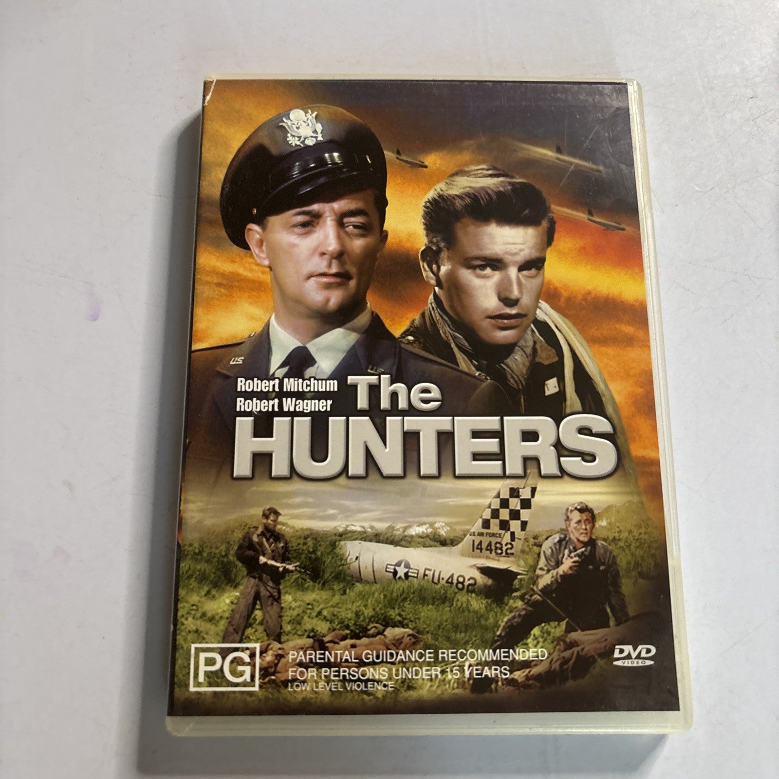 The Hunters (DVD, 1958) Robert Mitchum, Robert Wagner Region 4 – Retro Unit