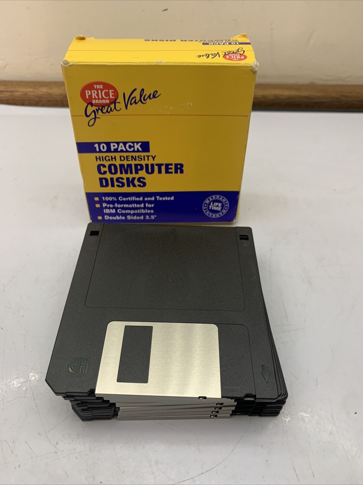 8x Double Sided 3.5" Floppy Disk MF-2HD – Retro Unit