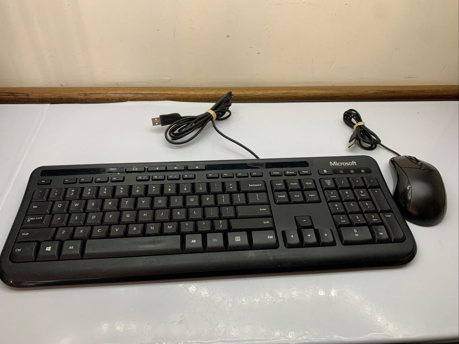 Microsoft Desktop 600 Wired Keyboard and Mouse Combo – Retro Unit