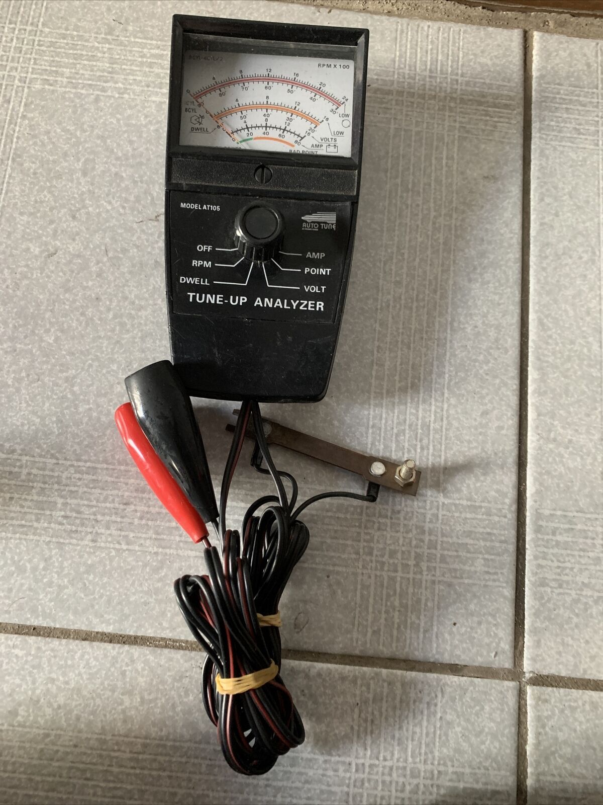 Vintage Auto-Tune Tune-Up Analyzer Handheld Model AT105 – Retro Unit