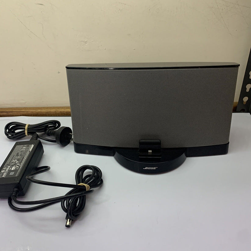 Bose SoundLink Series III Docking Speaker with Apple Lightning Connect ...