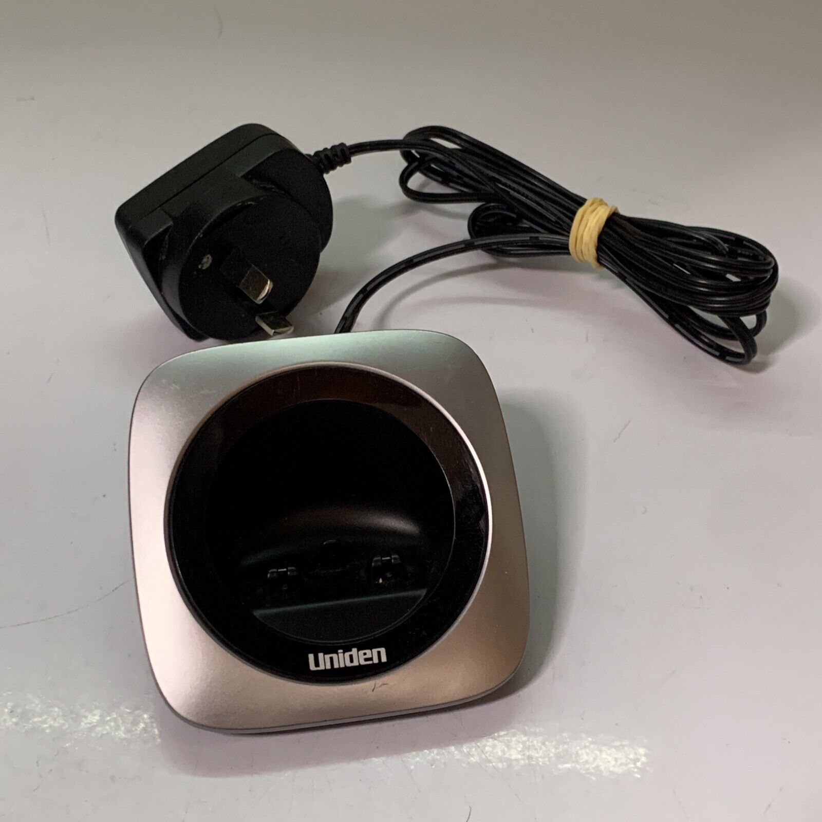 Uniden Cordless Telephone Handset Charger with AAD-600S(M) 9v Power Su ...