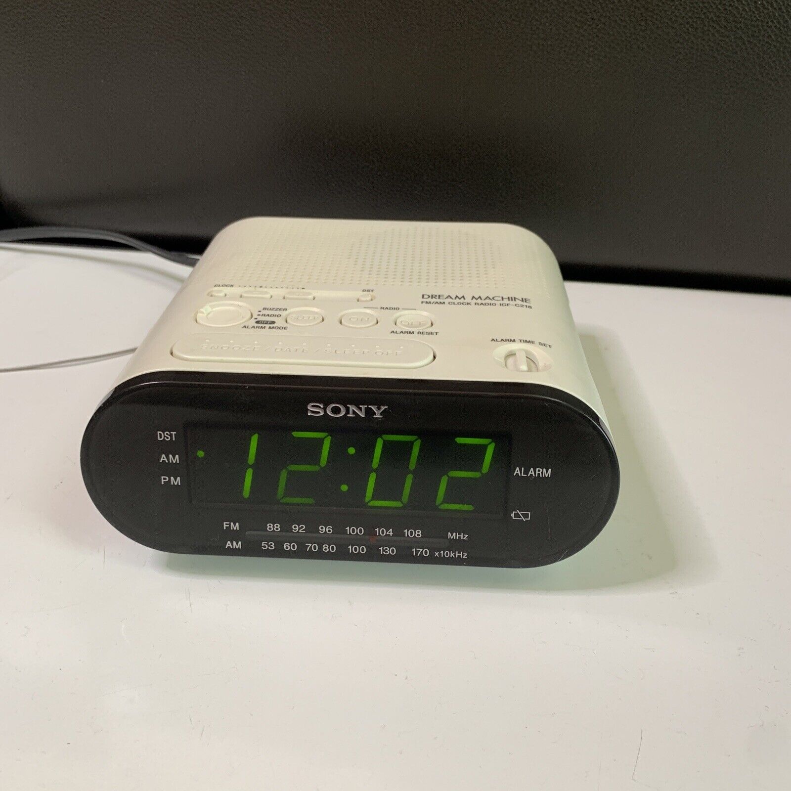 Sony Dream Machine ICF-C218 Alarm Clock AM/FM Radio with Snooze Functi ...