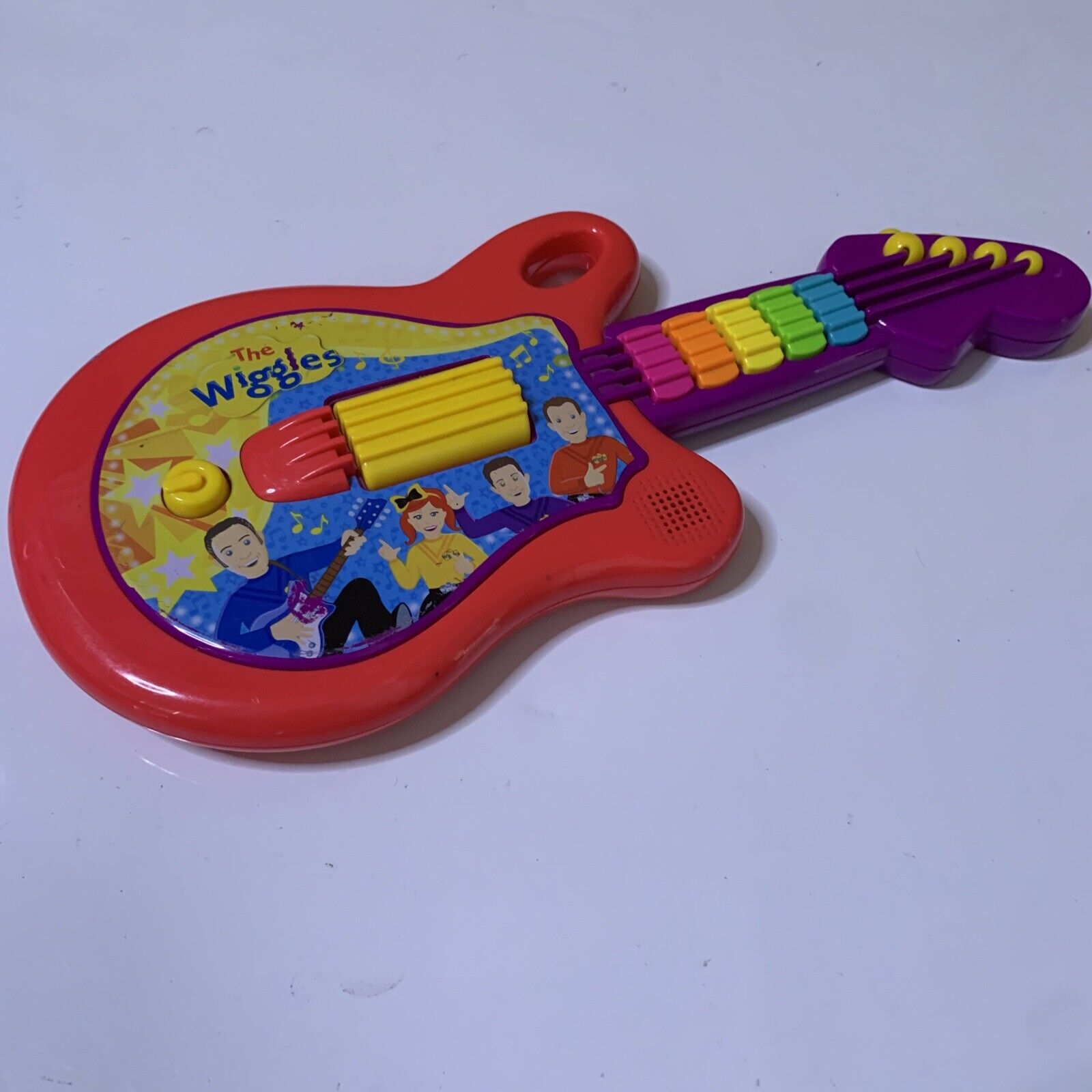 The Wiggles 2015 Play A Long Musical Instrument Guitar Toy HUN839 ...