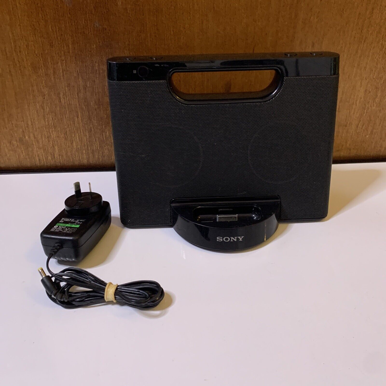 Sony Personal Audio Docking System 30 Pin ipod/iphone RDP-M5iP – Retro Unit