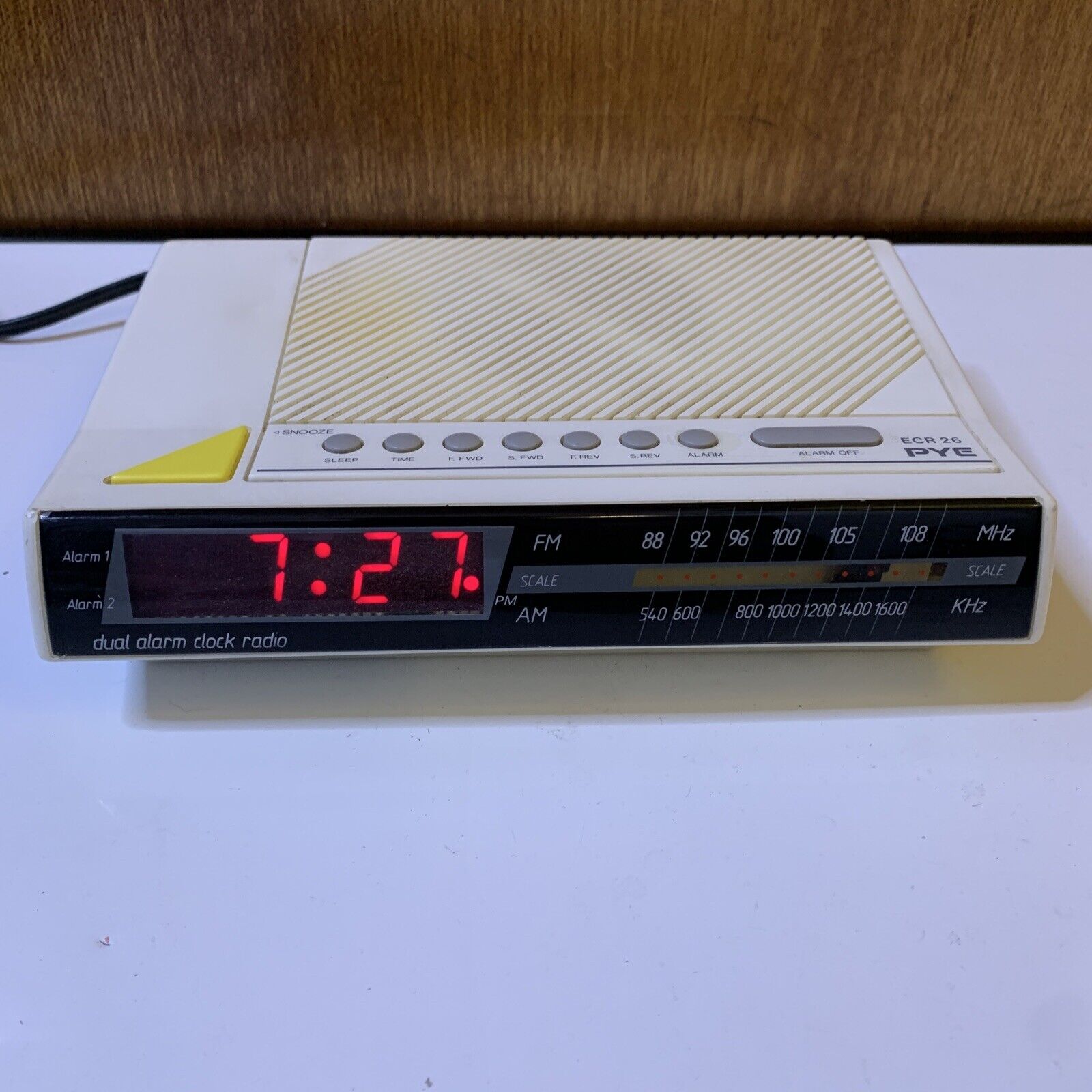 Vintage PYE ECR26 Radio Alarm Clock *AM Working but FM Not Working ...