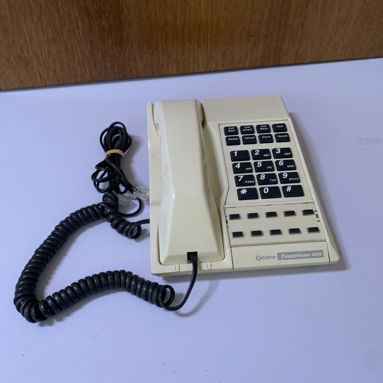 Telstra Touchfone 400 Telephone NBN Compatible – Retro Unit