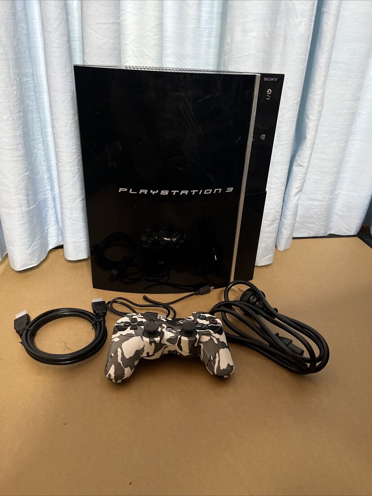 Sony PlayStation 3 FAT Console 40GB PS3 Black with Controller and Cabl ...