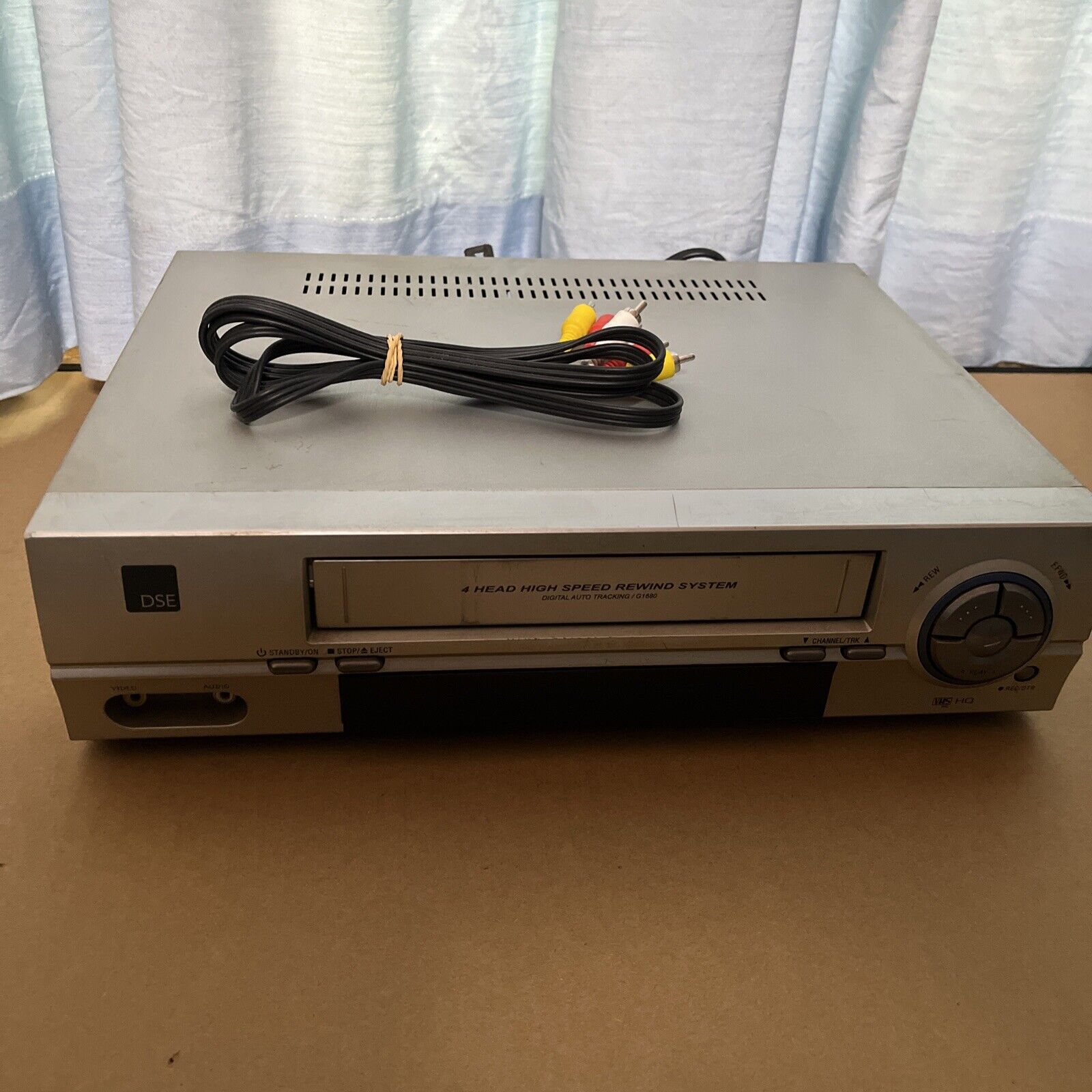 Dick Smith DSE VHS PAL Video Tape Player VCR G1680 MKII *No Remote Con ...