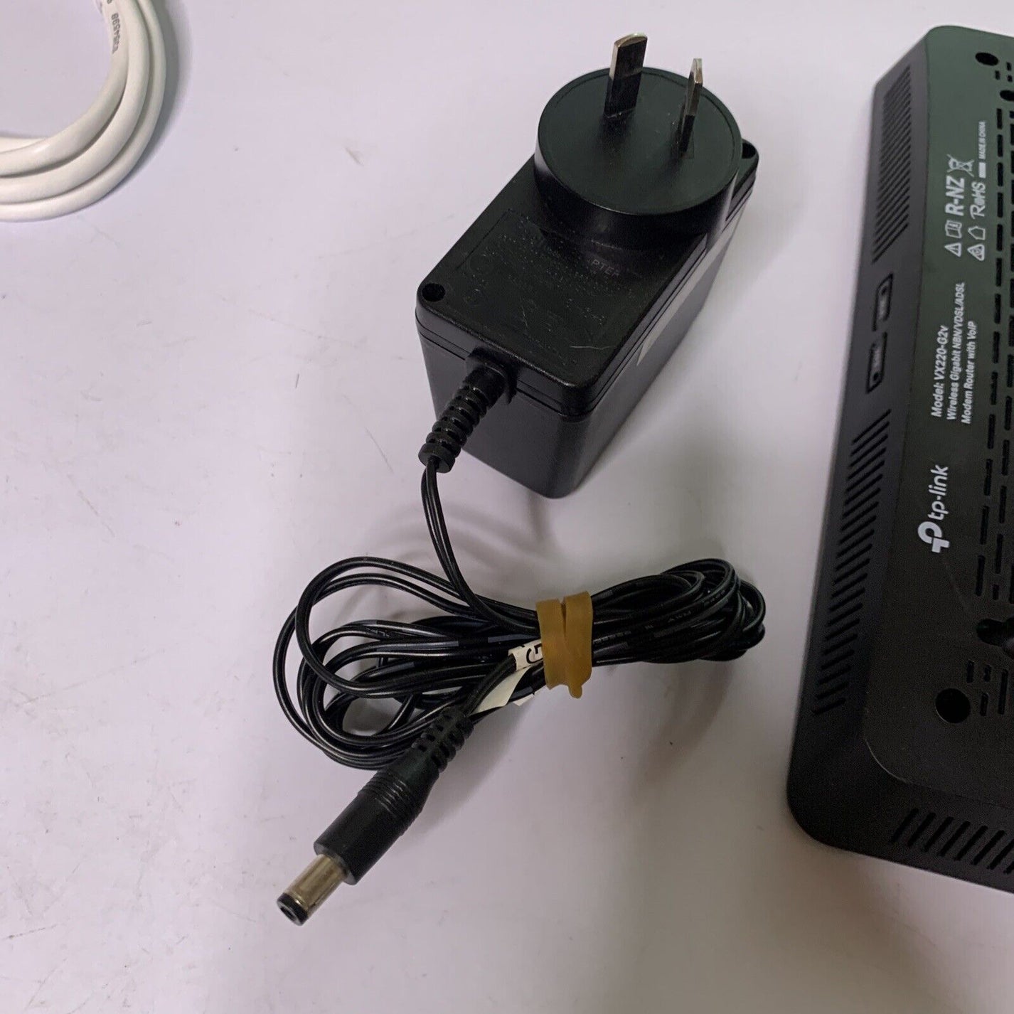 TP-Link VX220-G2v Gigabit Modem WiFi Wireless Router with VoIP – Retro Unit