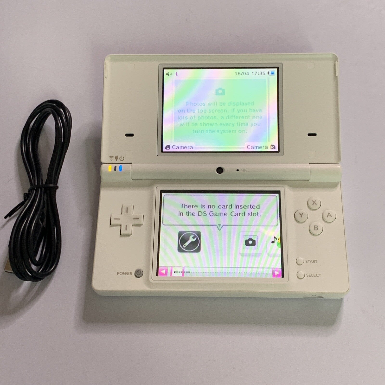 Nintendo DSi Console White Handheld Console with Charger PAL C/TWL-AUS ...