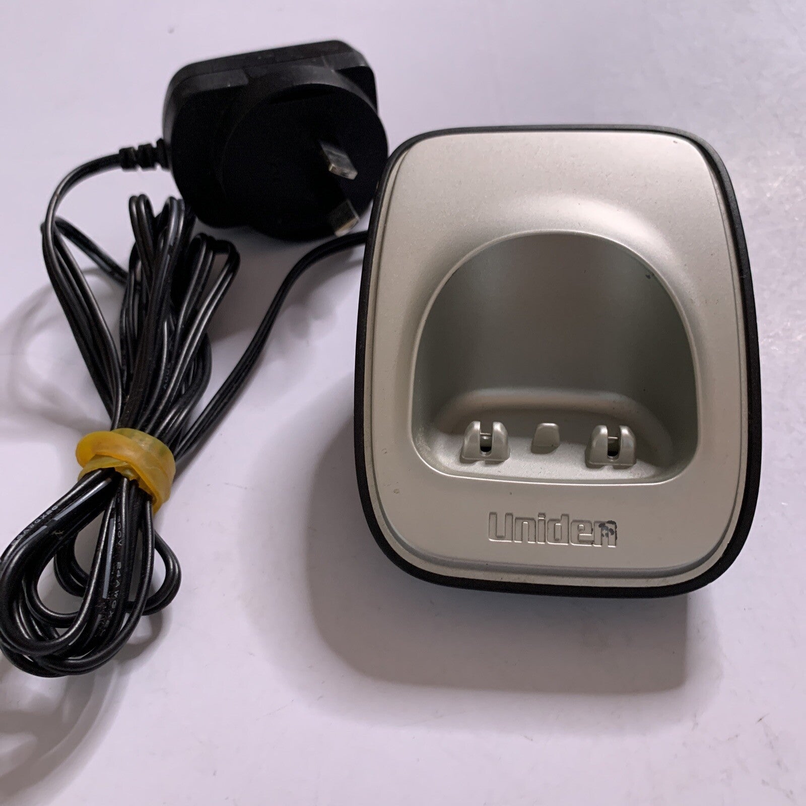 Uniden Cordless Telephone Handset Charger + AAD-600S(M) 9V 210mA ...