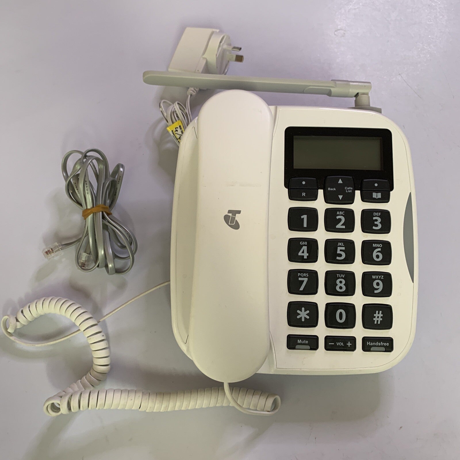 Telstra Priority Assist Telephone Large Button and Speaker NBN Compati ...