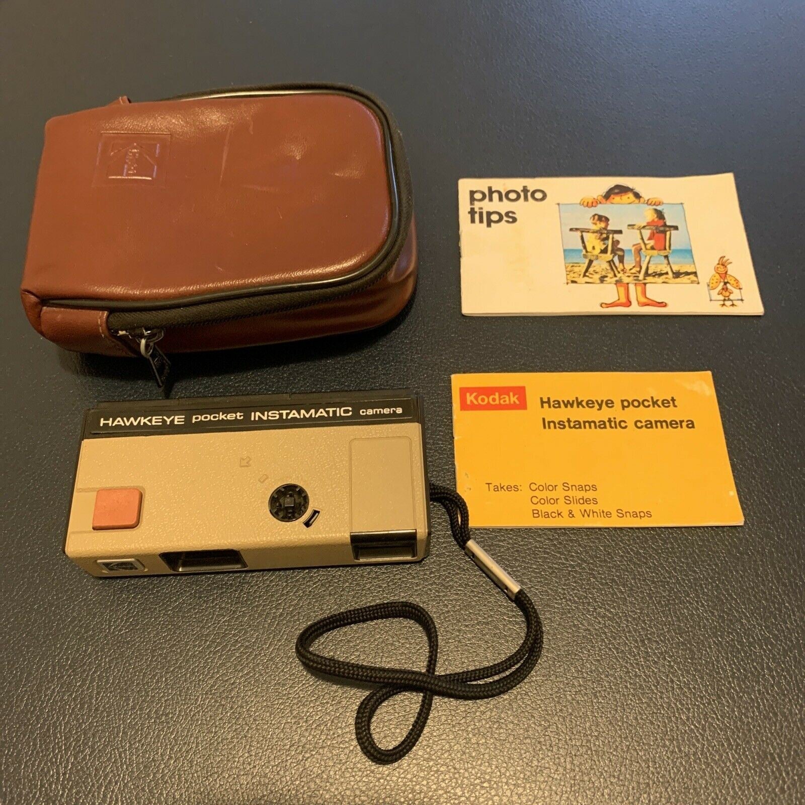 Vintage KODAK Hawkeye Pocket Instamatic Camera with Camera bag and man ...