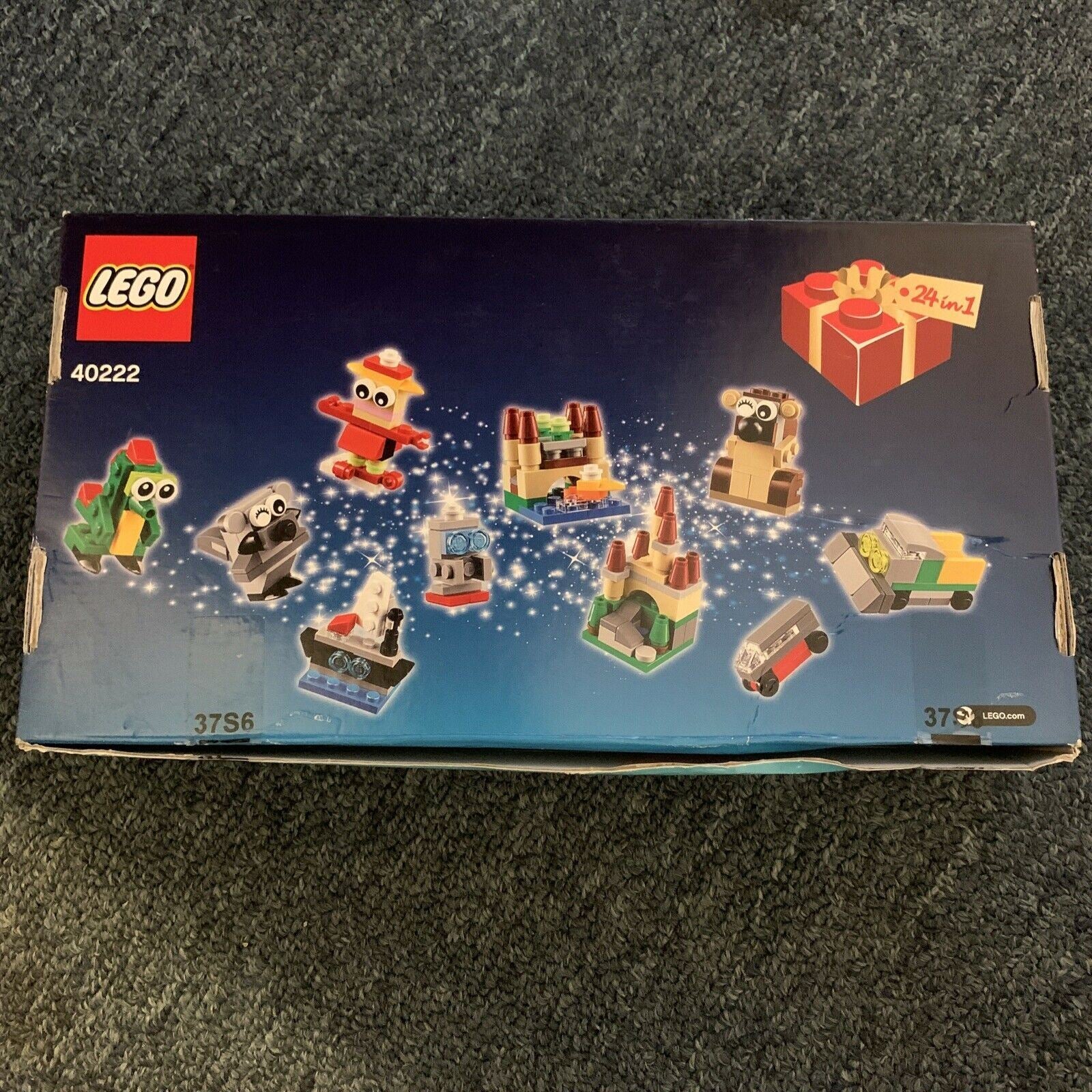 LEGO 40222 24-in-1 Christmas Build-Up – Retro Unit