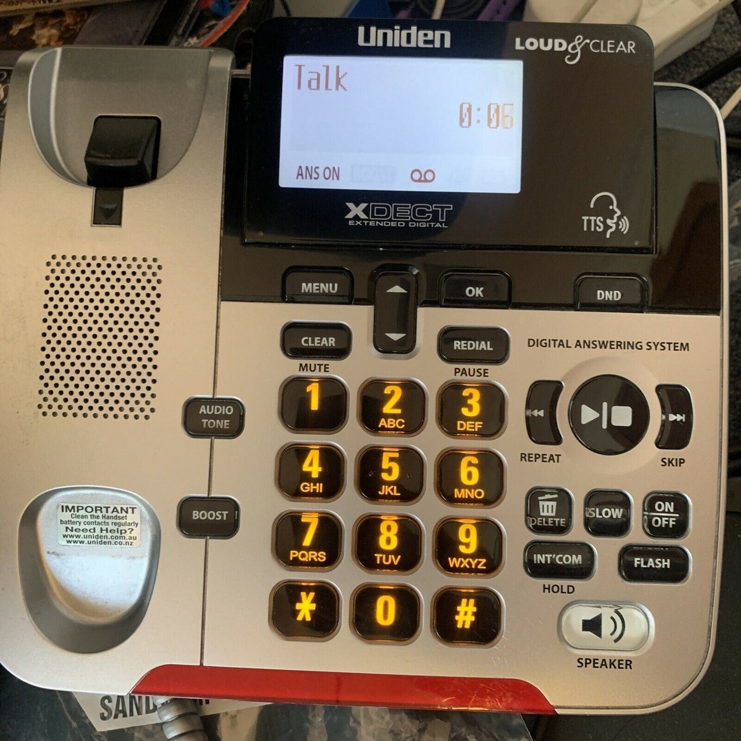 Uniden XDECT Loud & Clear Corded Landline Phone SSE37 + 1 – Retro Unit