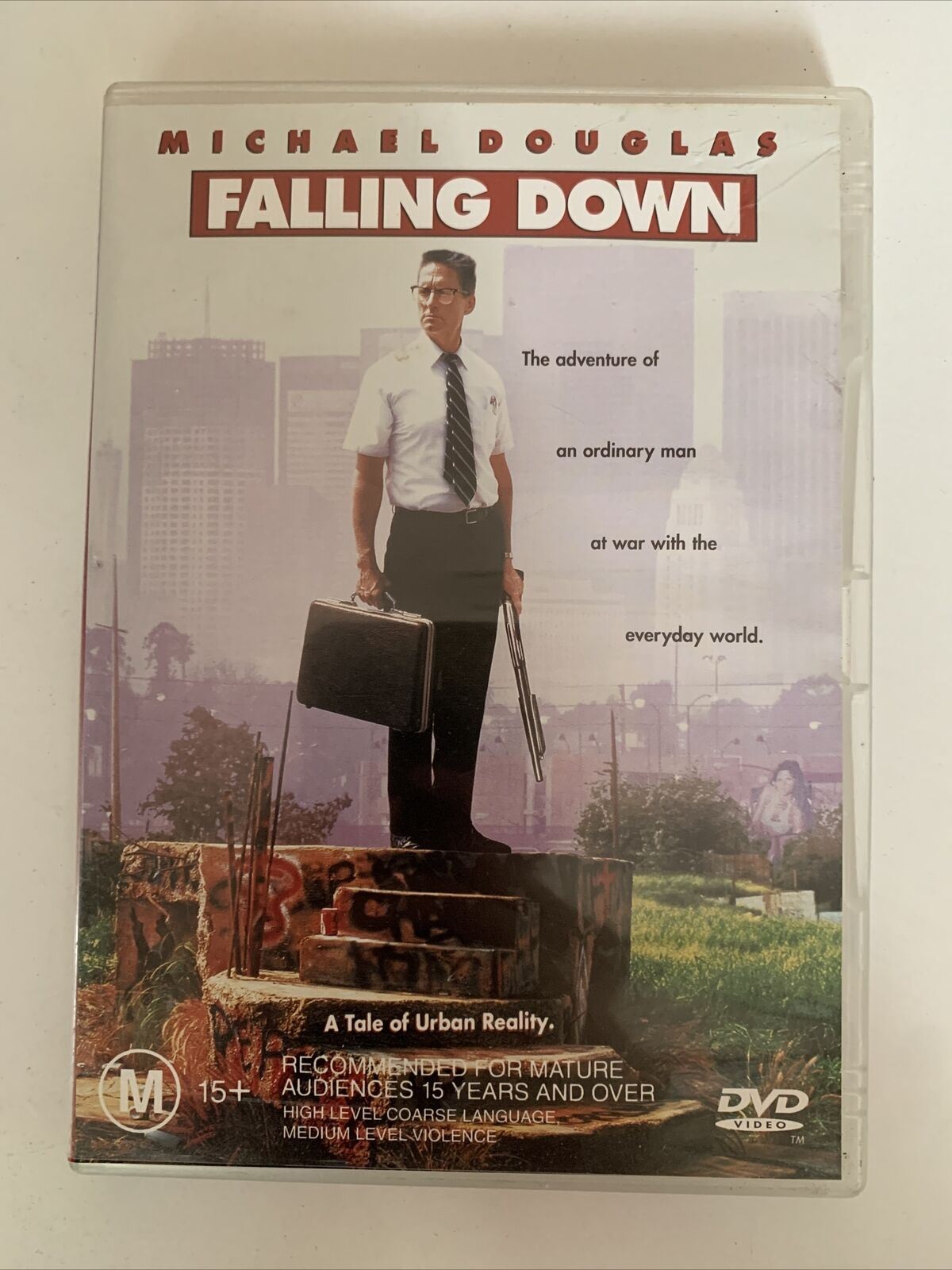 Falling Down (DVD, 1993) Michael Douglas, Robert Duvall. Region 4&2 ...