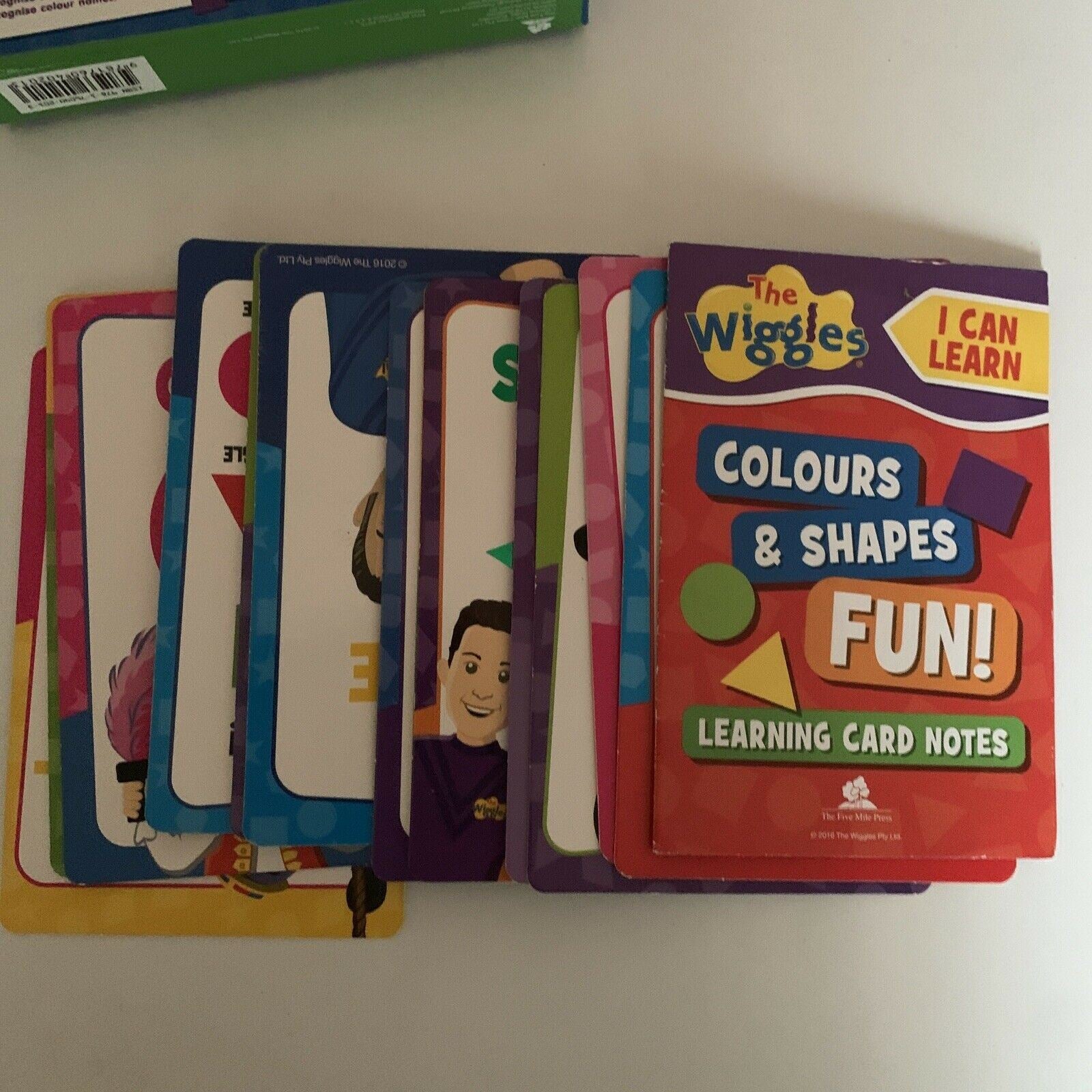 The Wiggles Colours & Shapes Fun! Learning Cards – Retro Unit