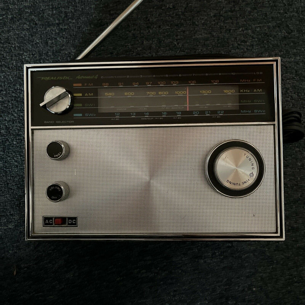 Realistic Astronaut 4 Amfmsw Shortwave Radio Retro Unit